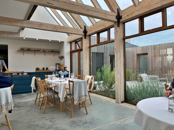 White Guide - Restaurant TRI