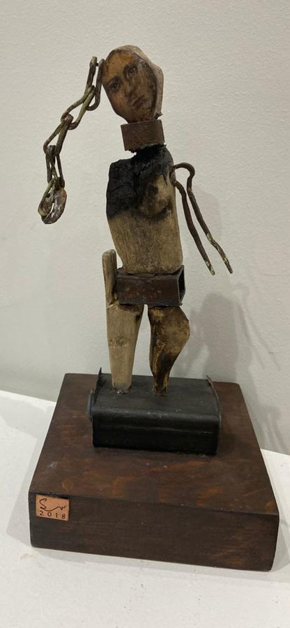 Moon Figure | Artscoops