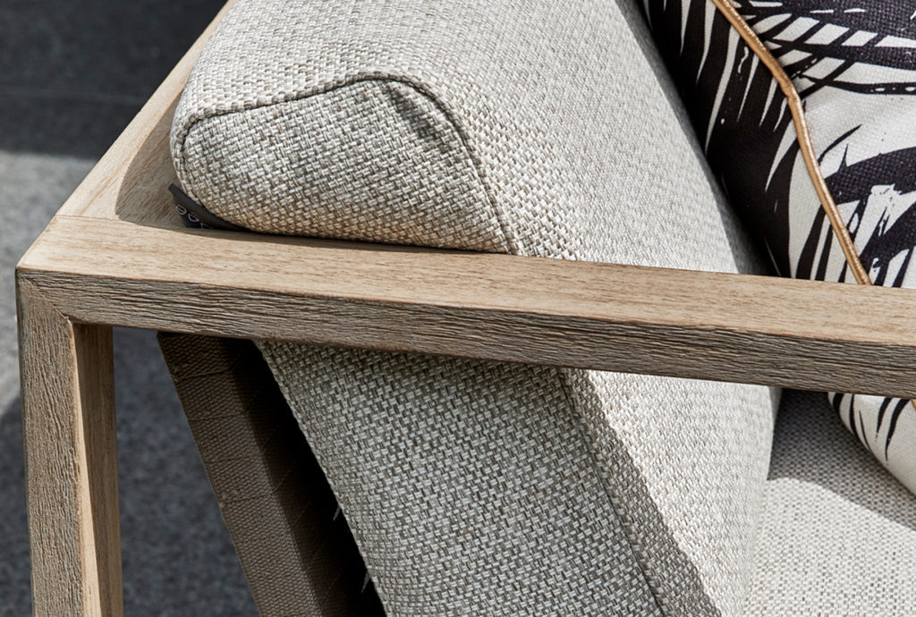 Teak wood | Apple Bee