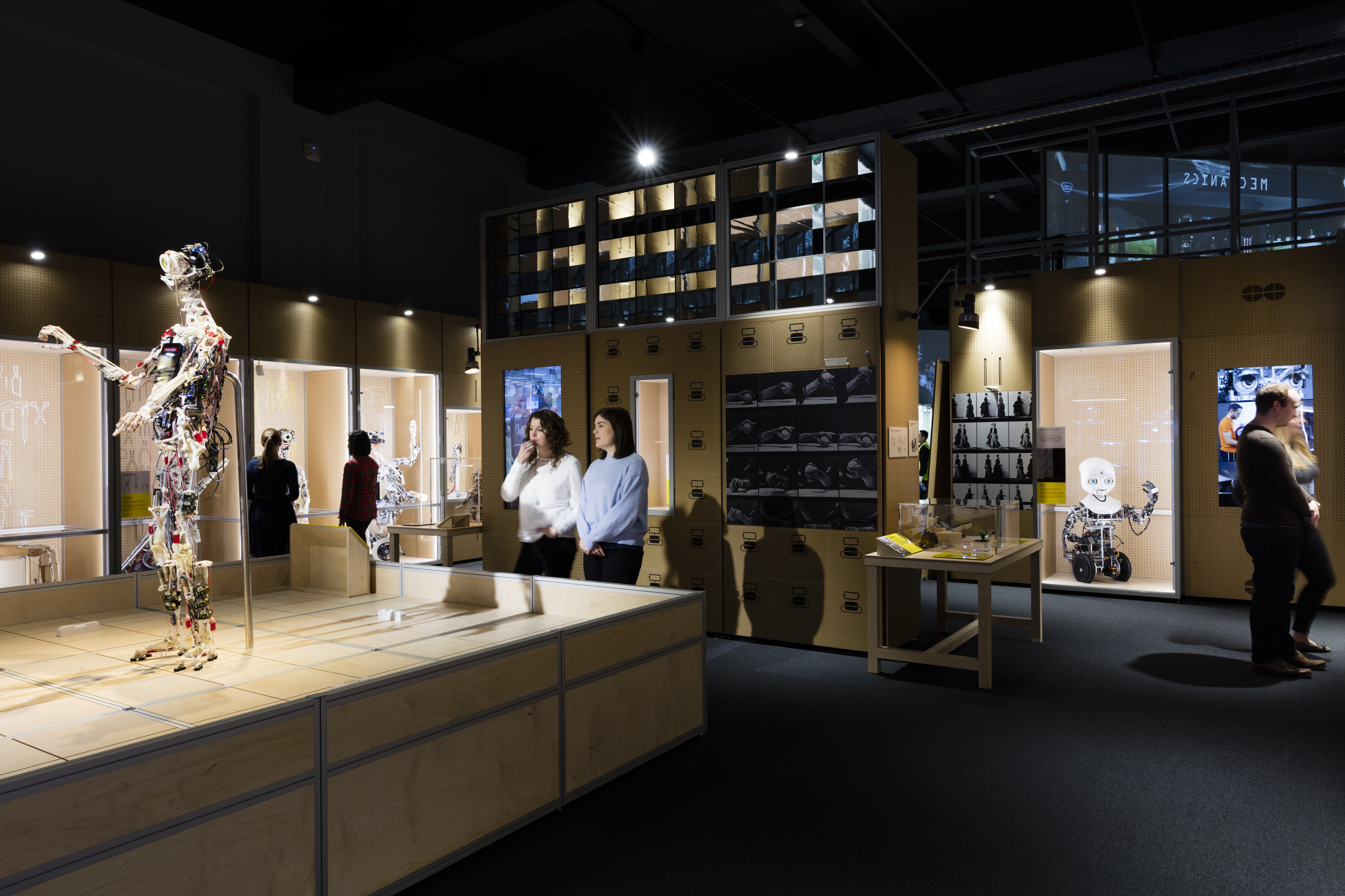 Robots Exhibition At Science Museum Will Be theatrical Experience robots-exhibition-at-science-museum-will-be-theatrical-experience