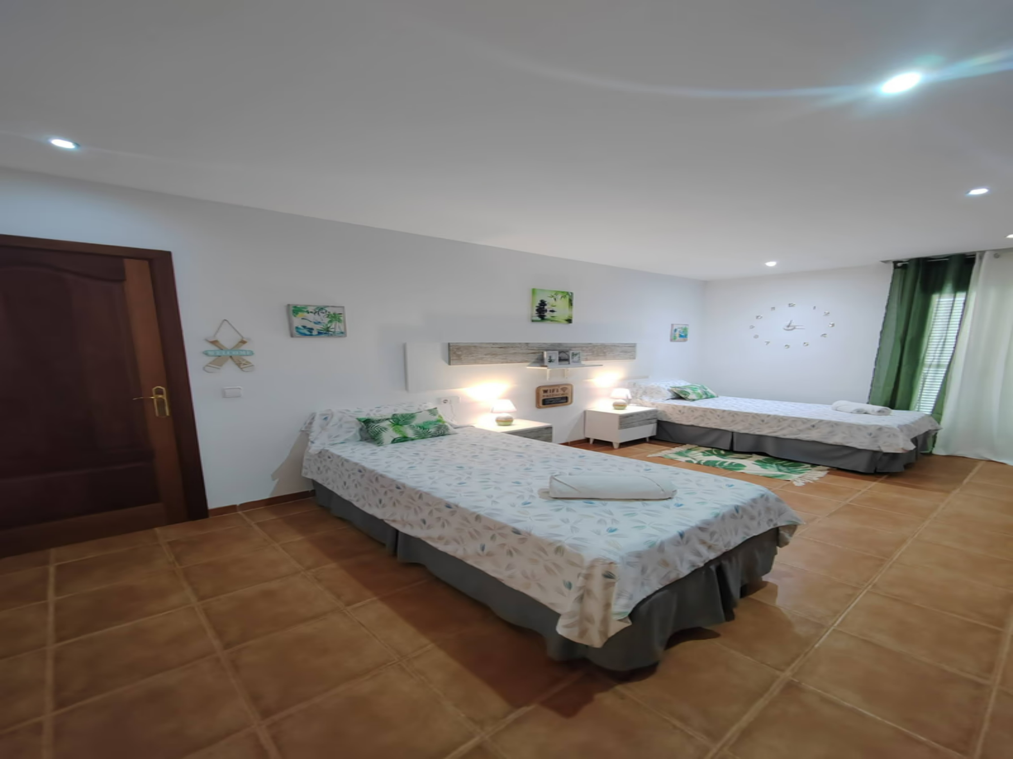 Private Room With Balcony And Shared Bathroom - Mallorca