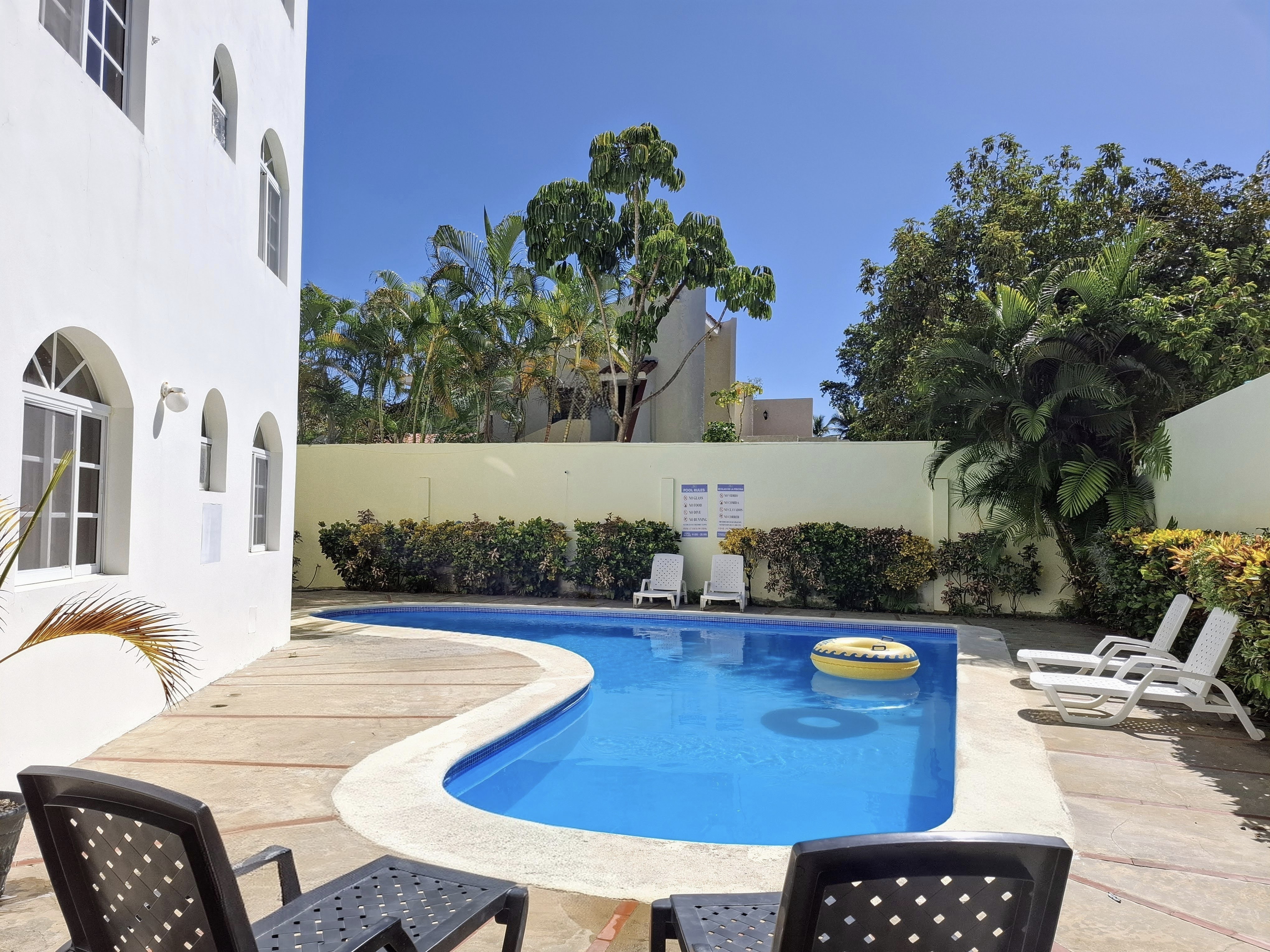 2-bedroom Beach Apartment With Pool – Costambar - Caribbean