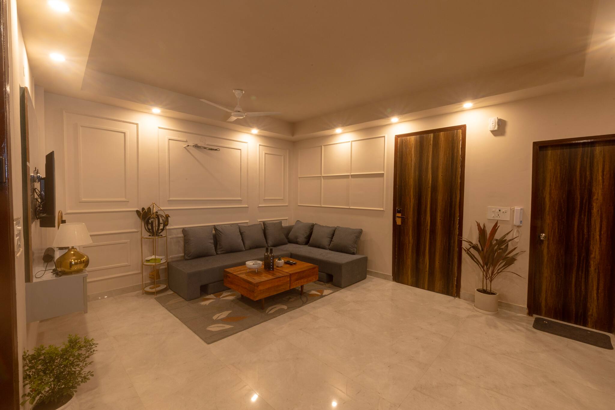 Half Flight Dwarka Sector 23 - 