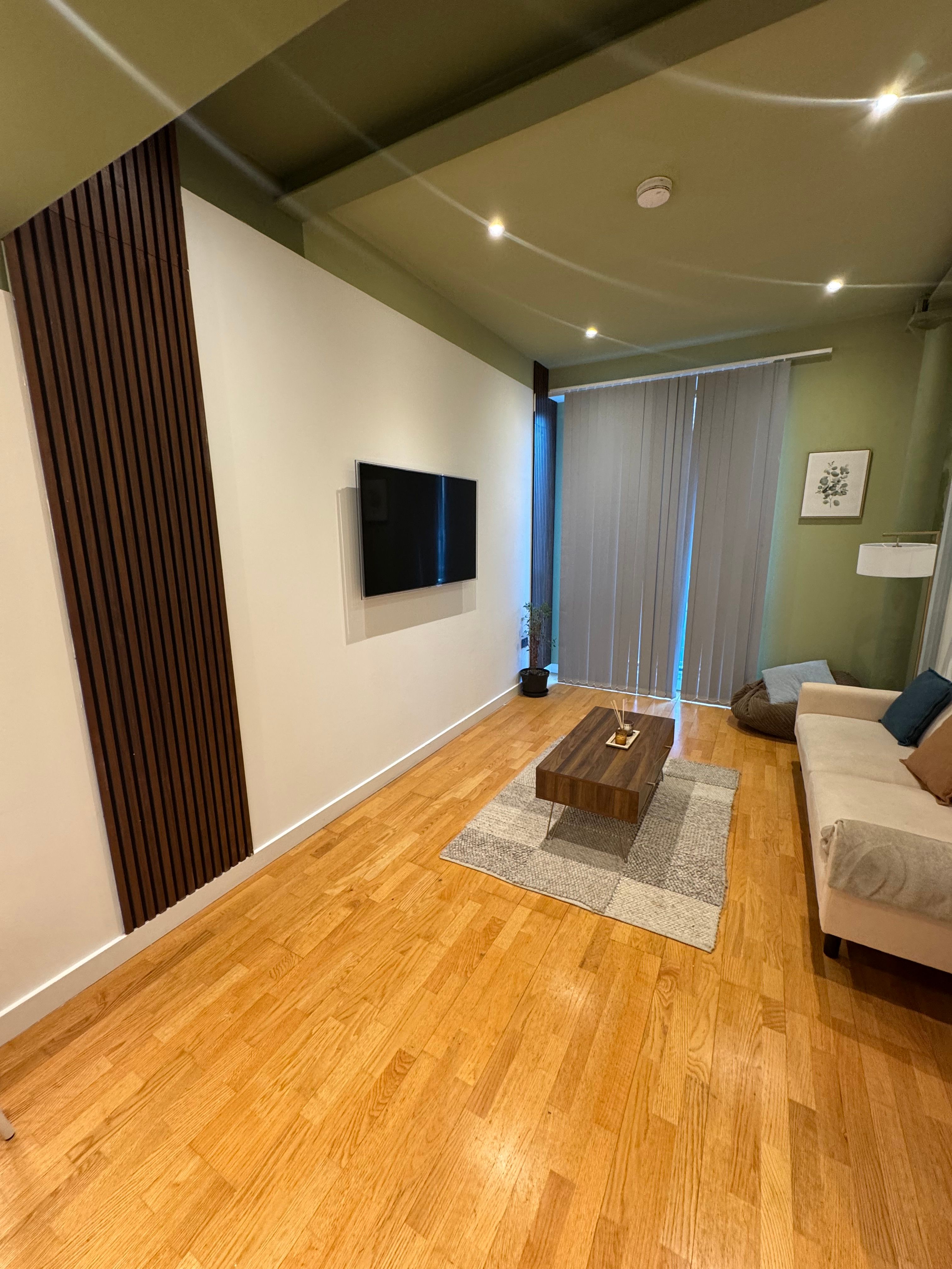 Modern Central Manchester Condo Next To Ao Arena - Parking - Local Attractions - Manchester