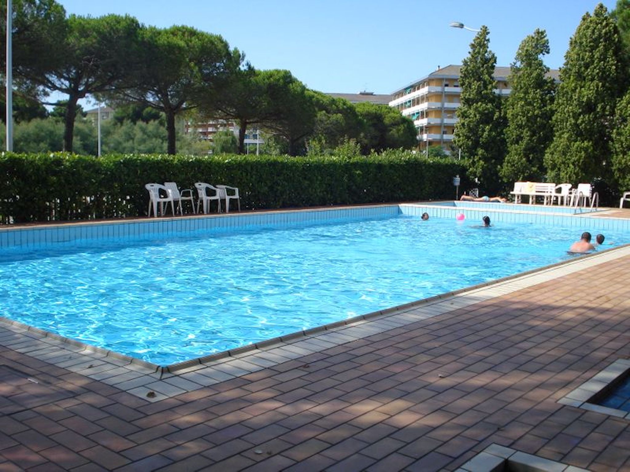 Entspannen Sie Sich Und Genießen Sie Unseren Pool – Beahost - Caorle