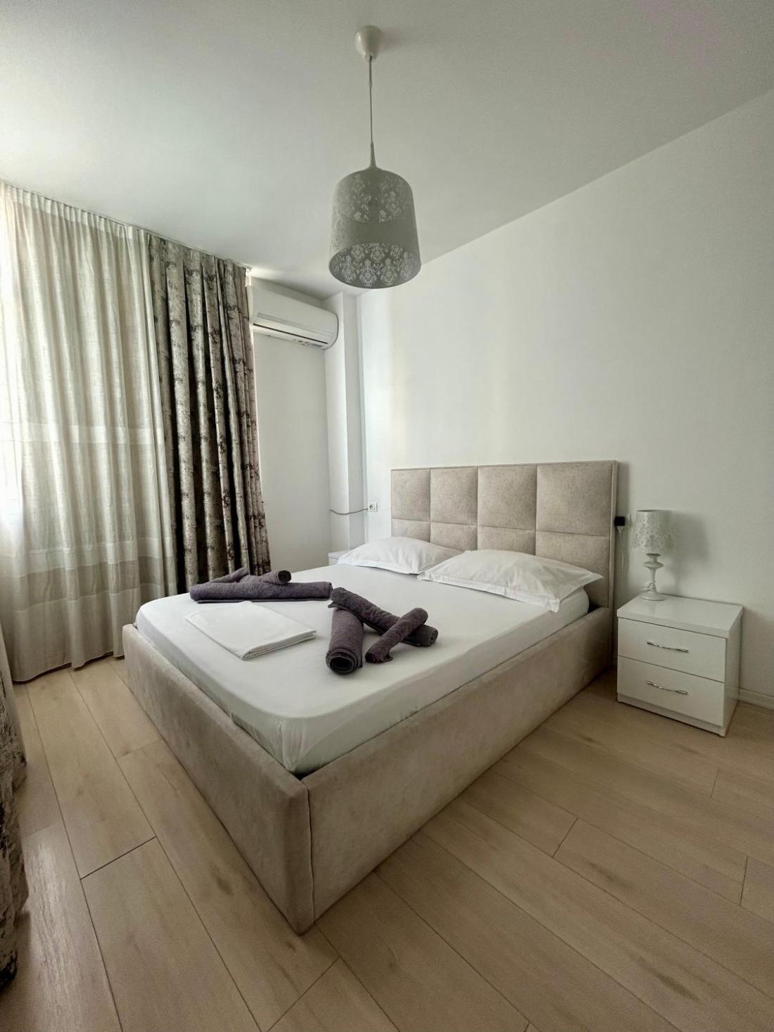 A&x Lovely And Central Apartment - 24h Self Check-in - Tirana