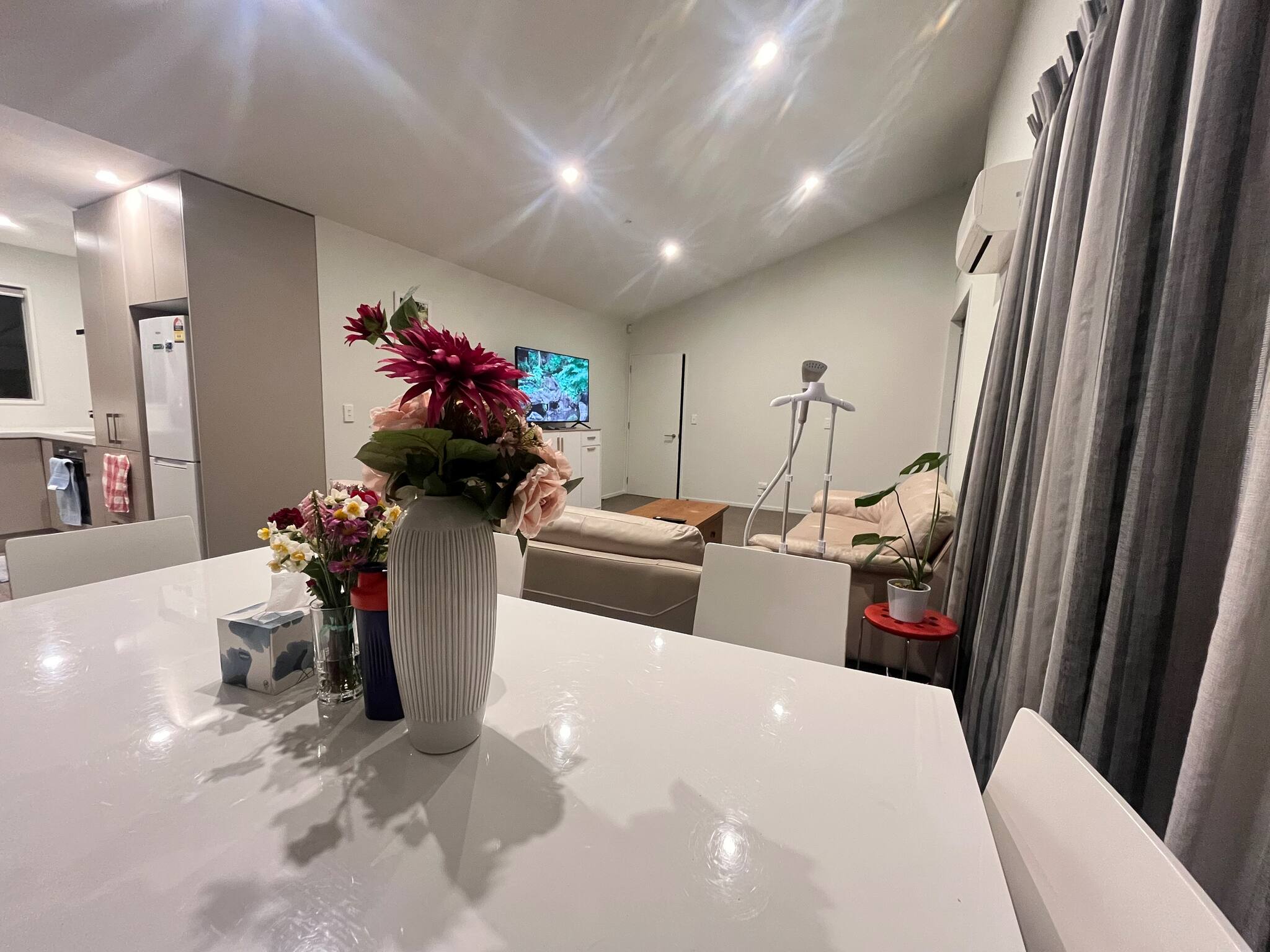 Central City Cozy Queen Room - Christchurch