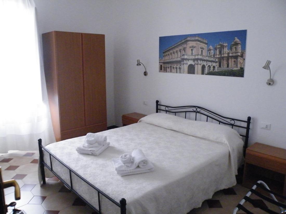 Nilla Rooms Noto Centro - Noto