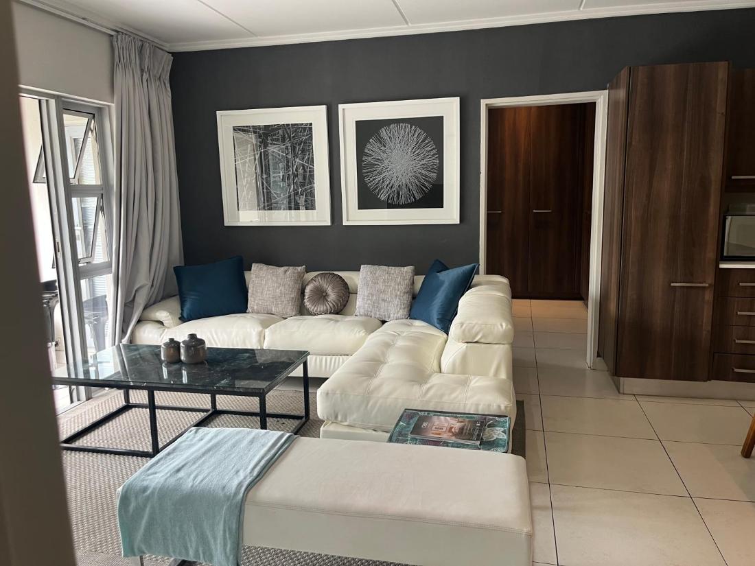 Luxury Apartment In Sandown - Sandton