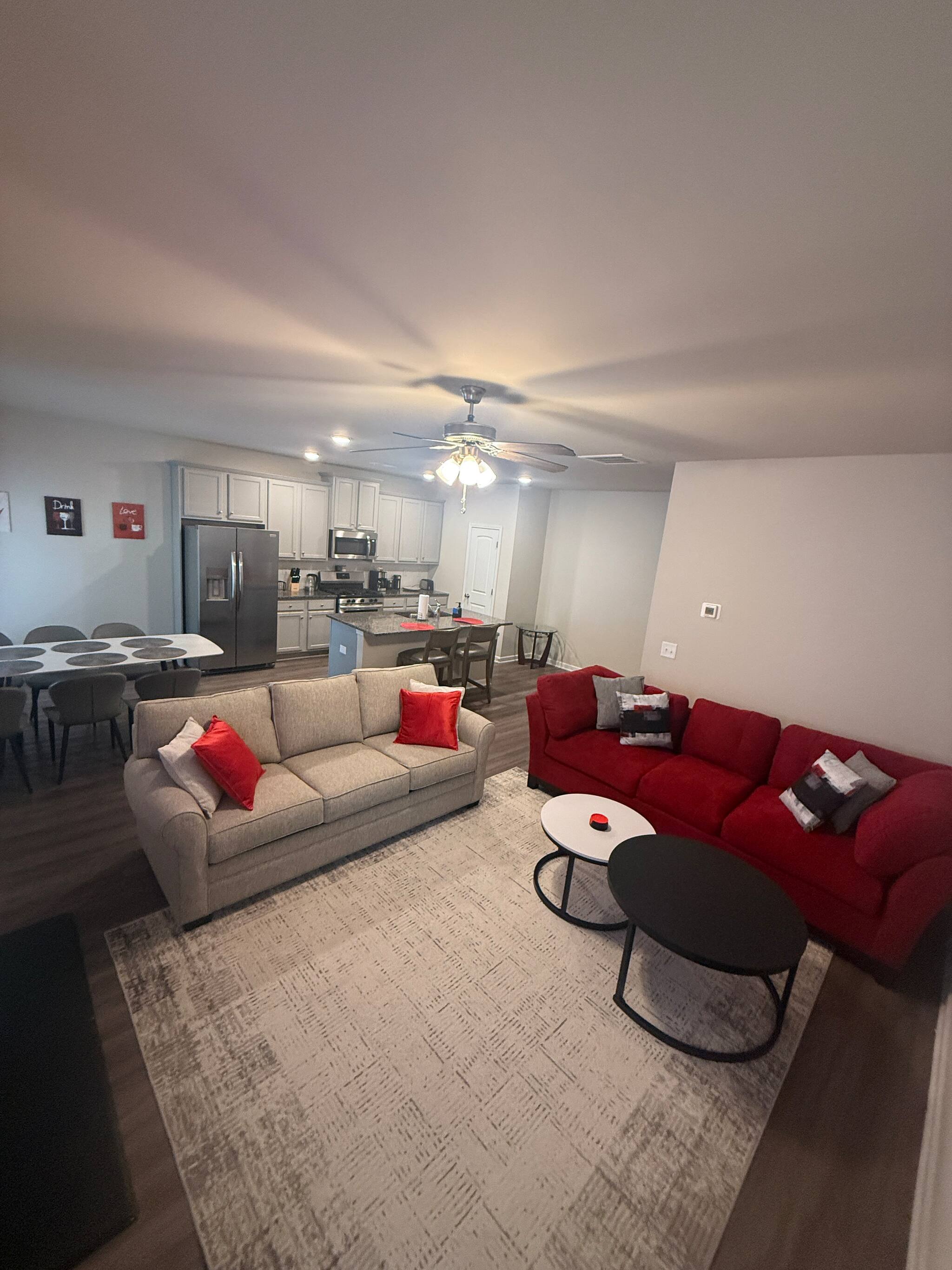 Charming 3 Bedroom Townhouse In Winder, Ga - Carl