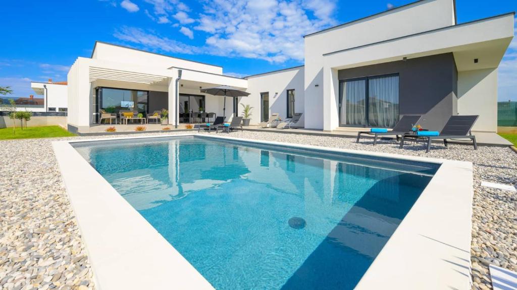 Luxuriöser Rückzugsort Am See Im Herzen Von Tushemisht - Ohridsee