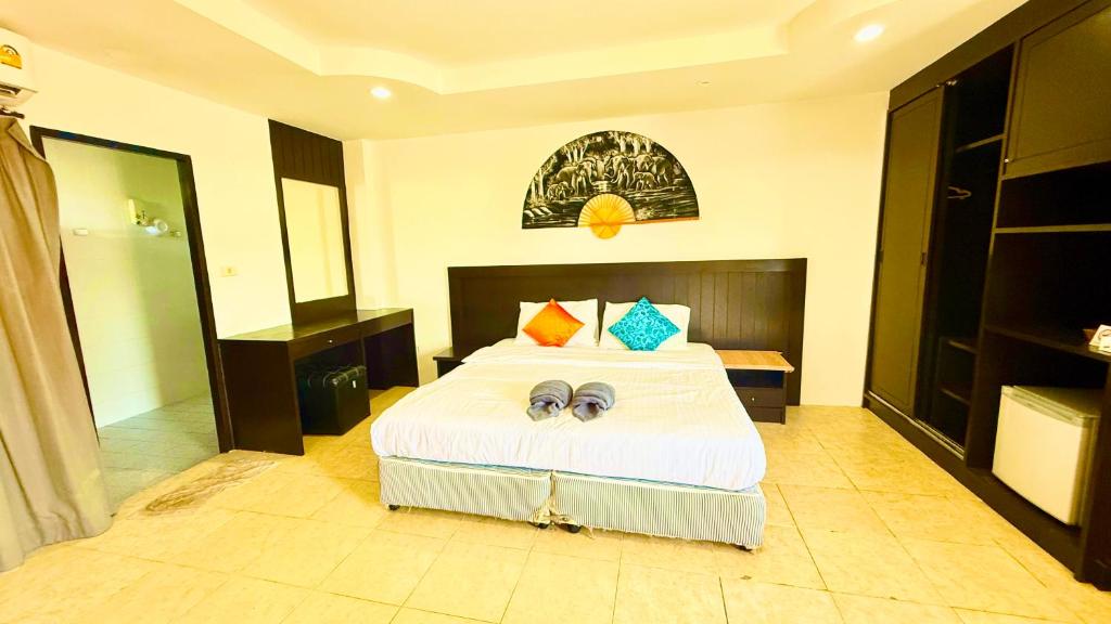 Hill Side Patong Hotel Deluxe Room - タイ パトンビーチ