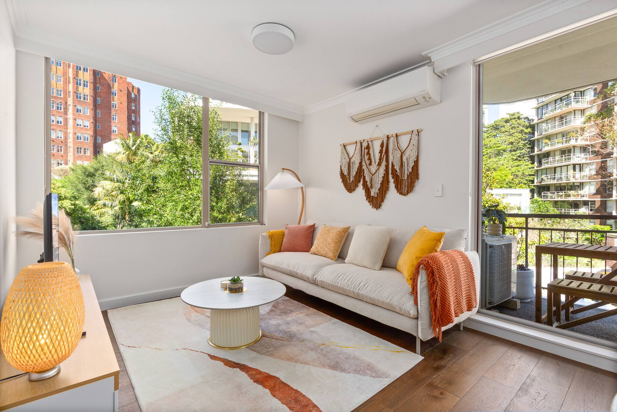 Elizabeth Bay 2br, Prime Location, Pool & Balcony, Fast Wifi - Surry Hills