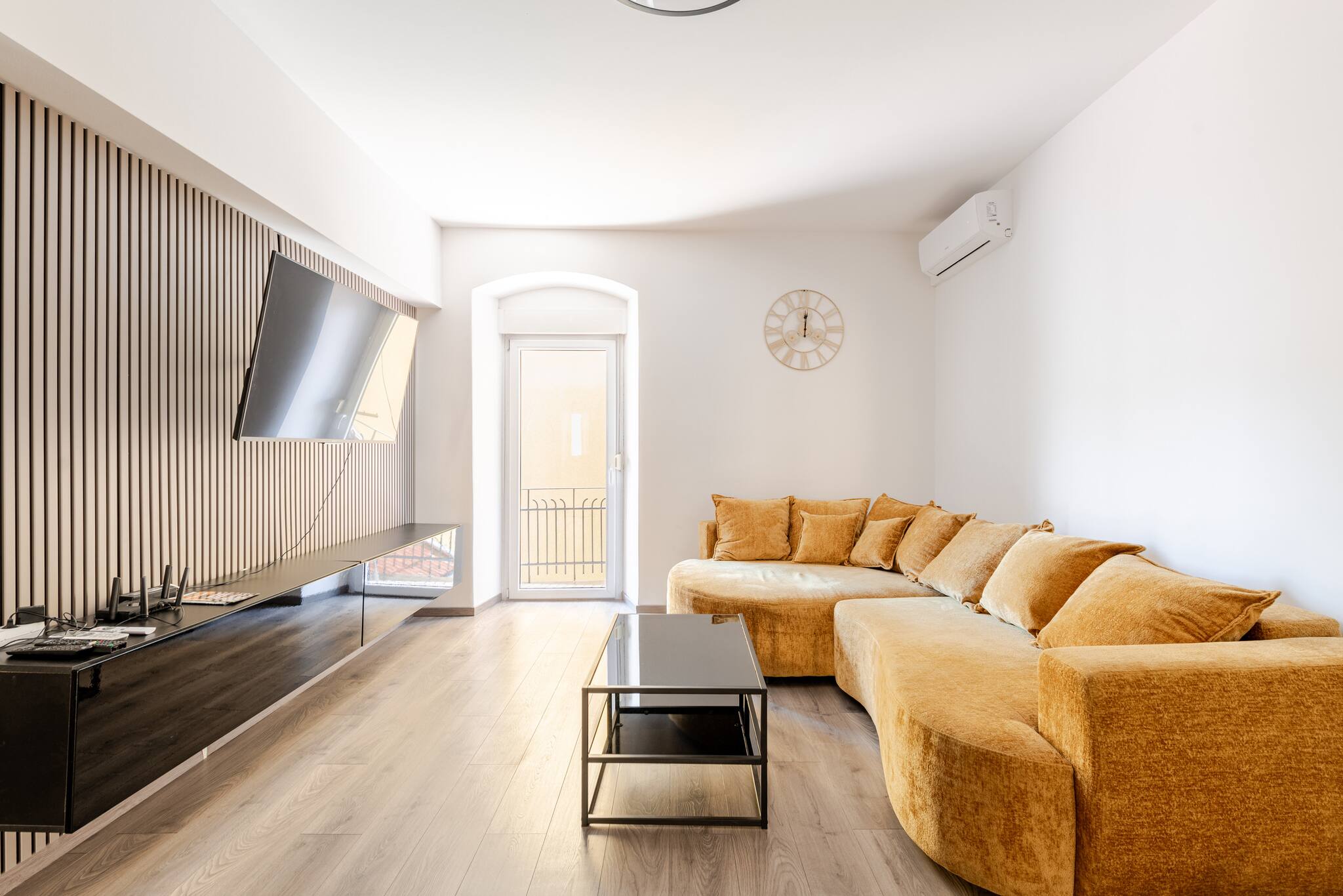Charmantes Apartment In Split, Nur Wenige Schritte Vom Diokletianpalast Entfernt - Split