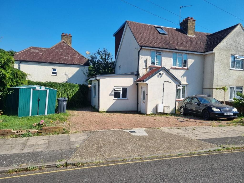 Cosy, Quiet, Studio Flat - London, UK