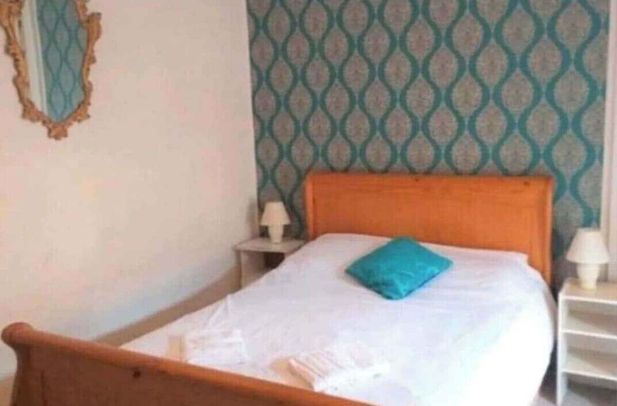 Amplia Casa De 4 Dormitorios En La Encantadora Wexford Con Wifi - Wexford