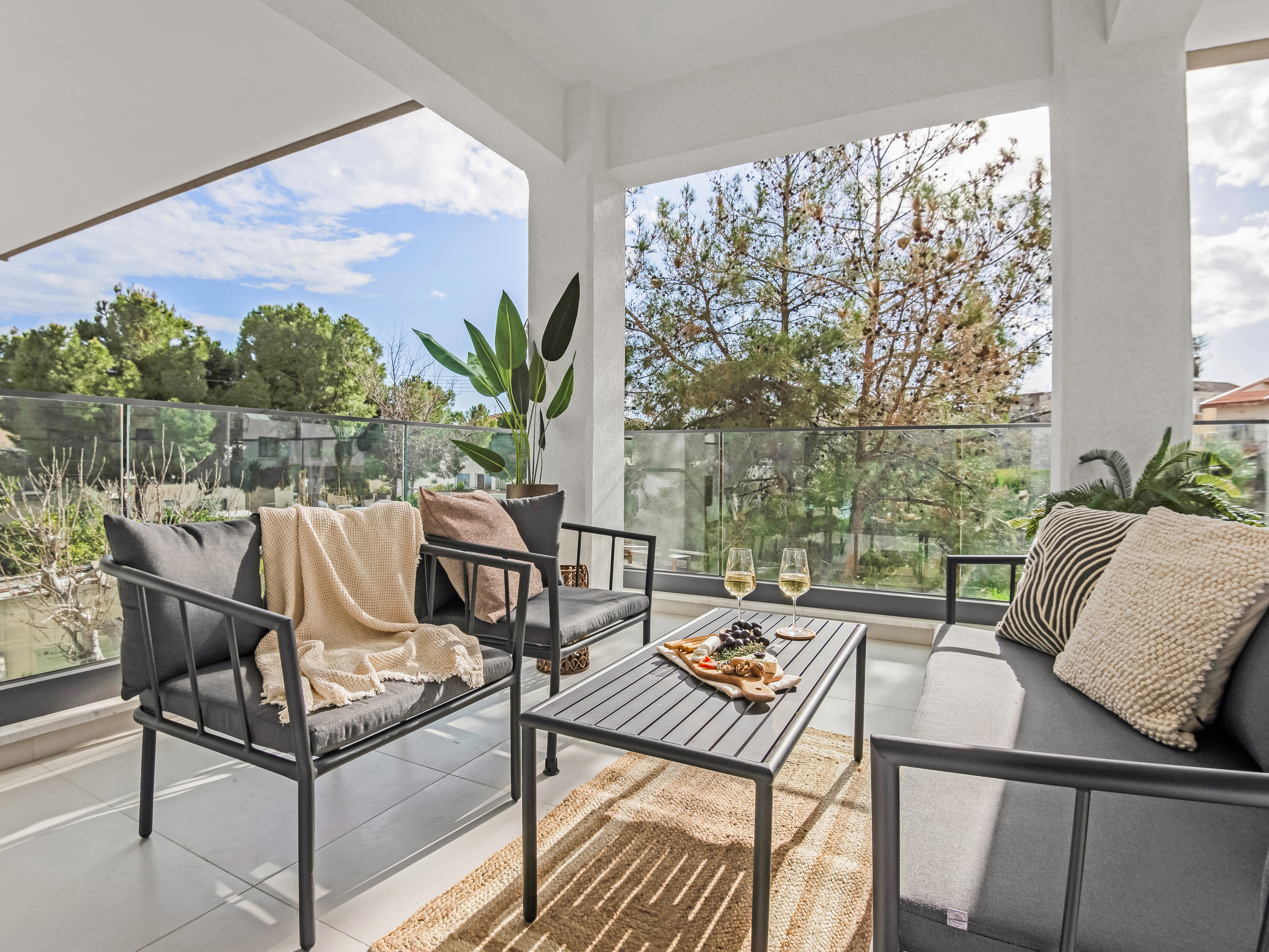 Sanders Triple - Lovely 1-bdr Apt With Balcony - レメソス