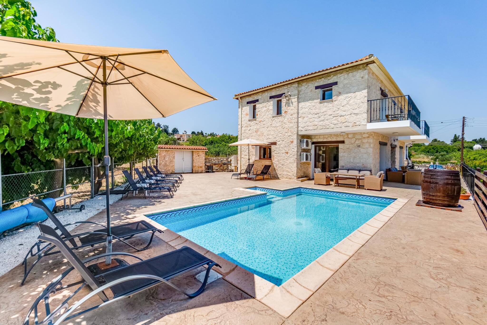 Villa Nikolina - 5 Habitaciones Con Baño - Chipre