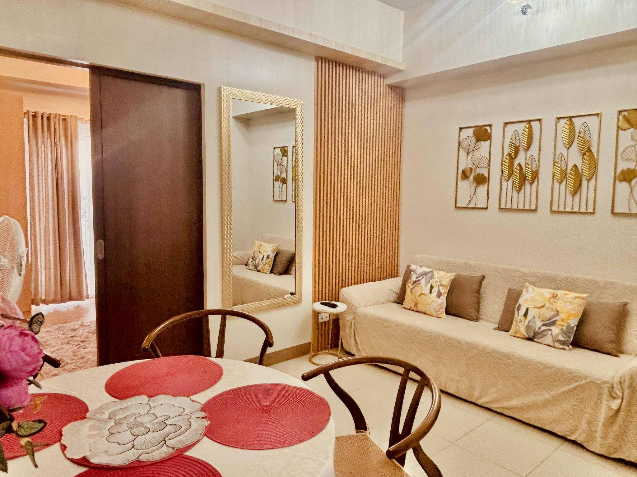 Cozy 1-bedroom Retreat In Iloilo City With City Views - Iloilo City