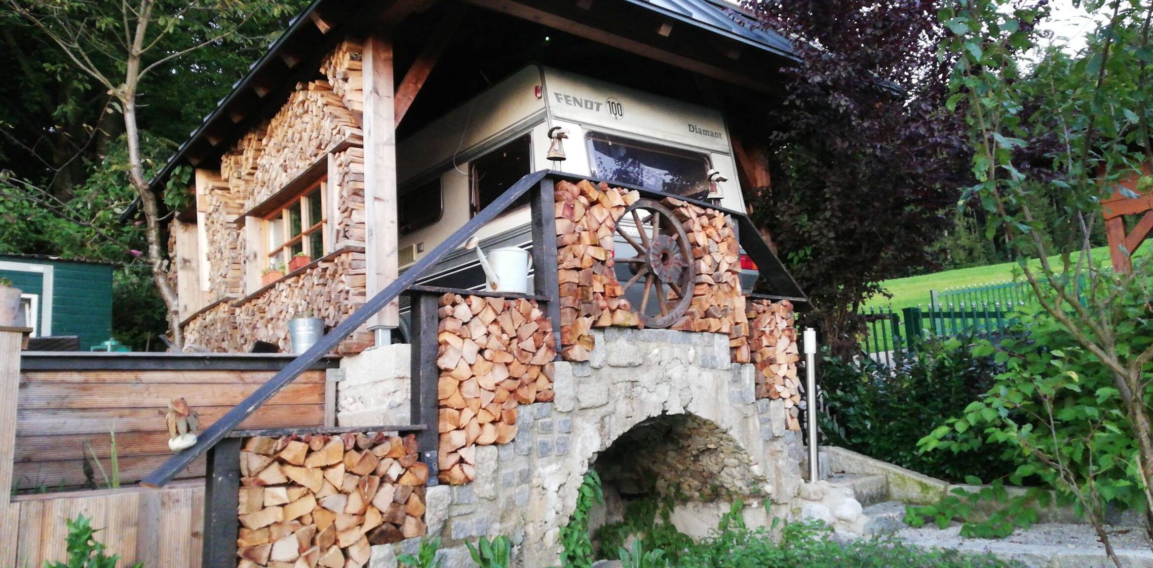 Basislager Kaiser Kaiserhaus - Tirol
