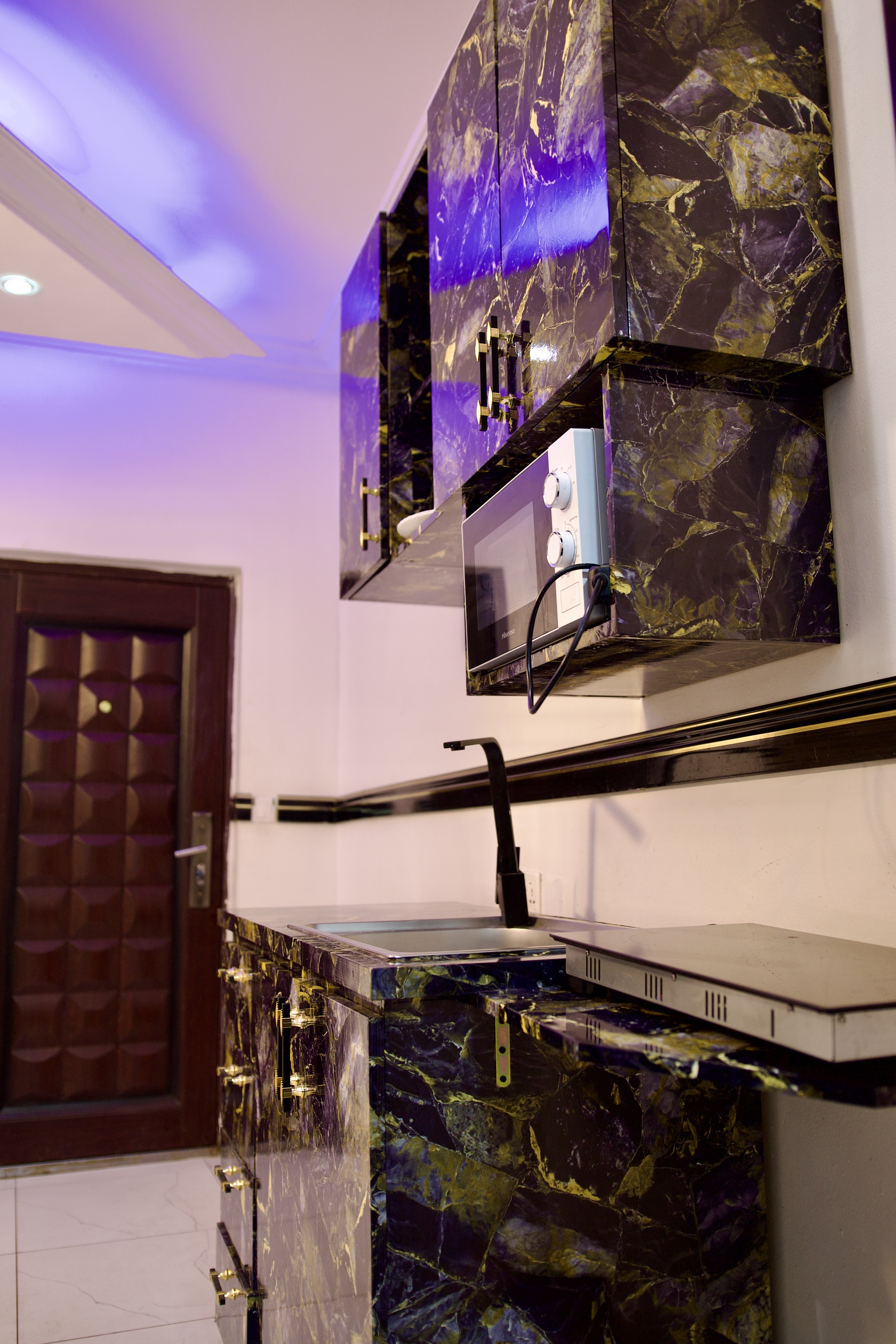 Ftrealtyproperties Tango Suites 11 - Akra