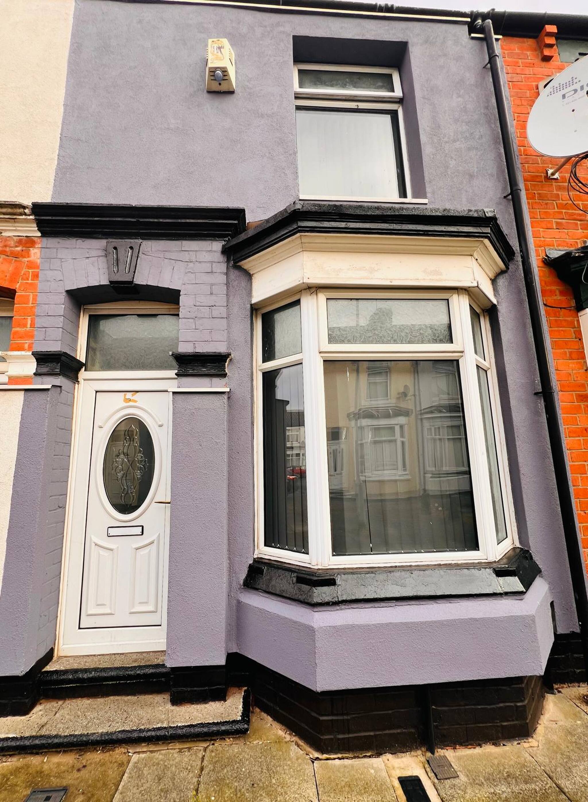 3 Bed Home Free Wifi & Netflix Central Location - Teesside University
