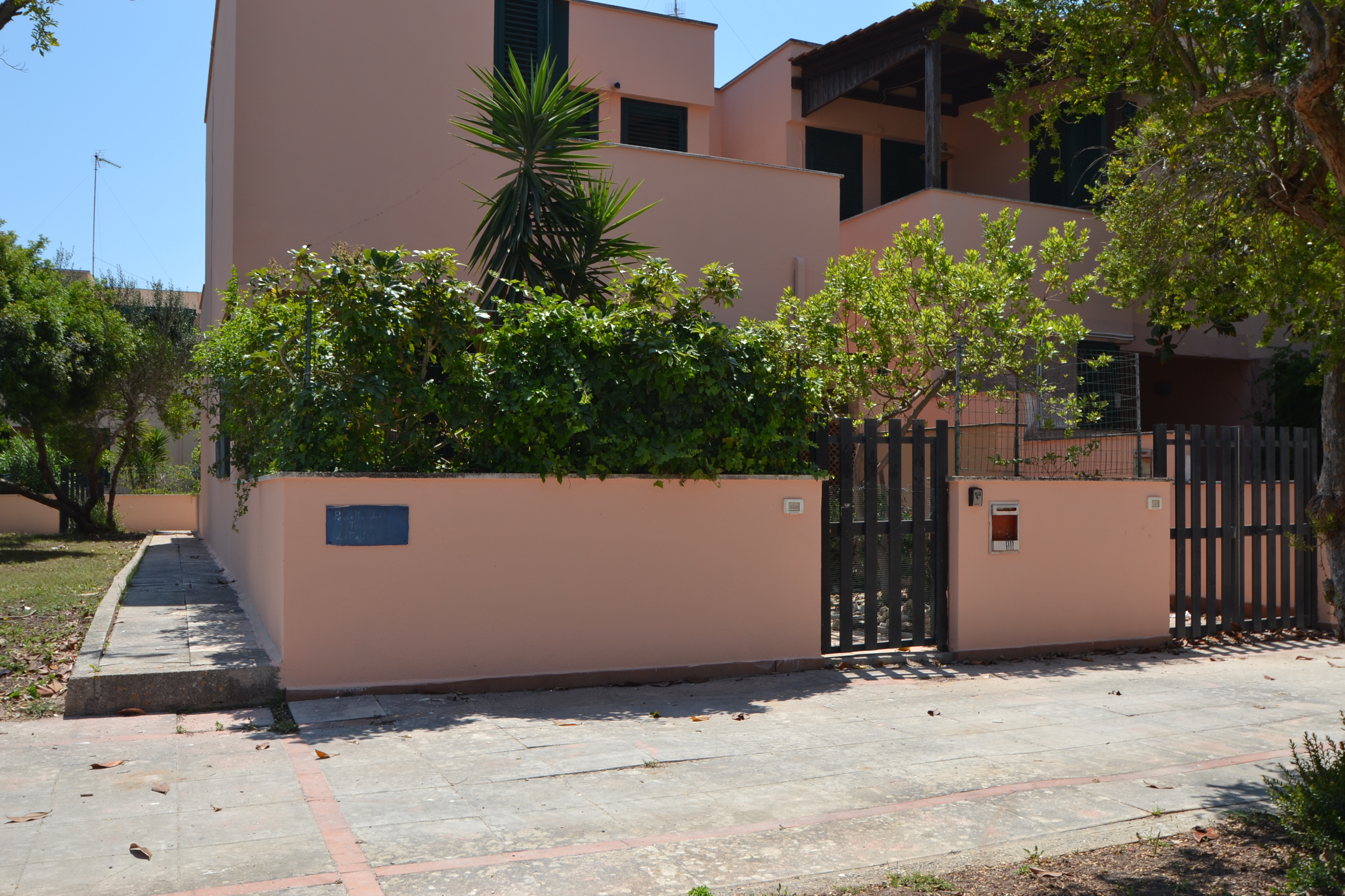 Comfortable Three-room Villa Located In Torre Dell'orso On The Ground Floor - Torre dell'Orso