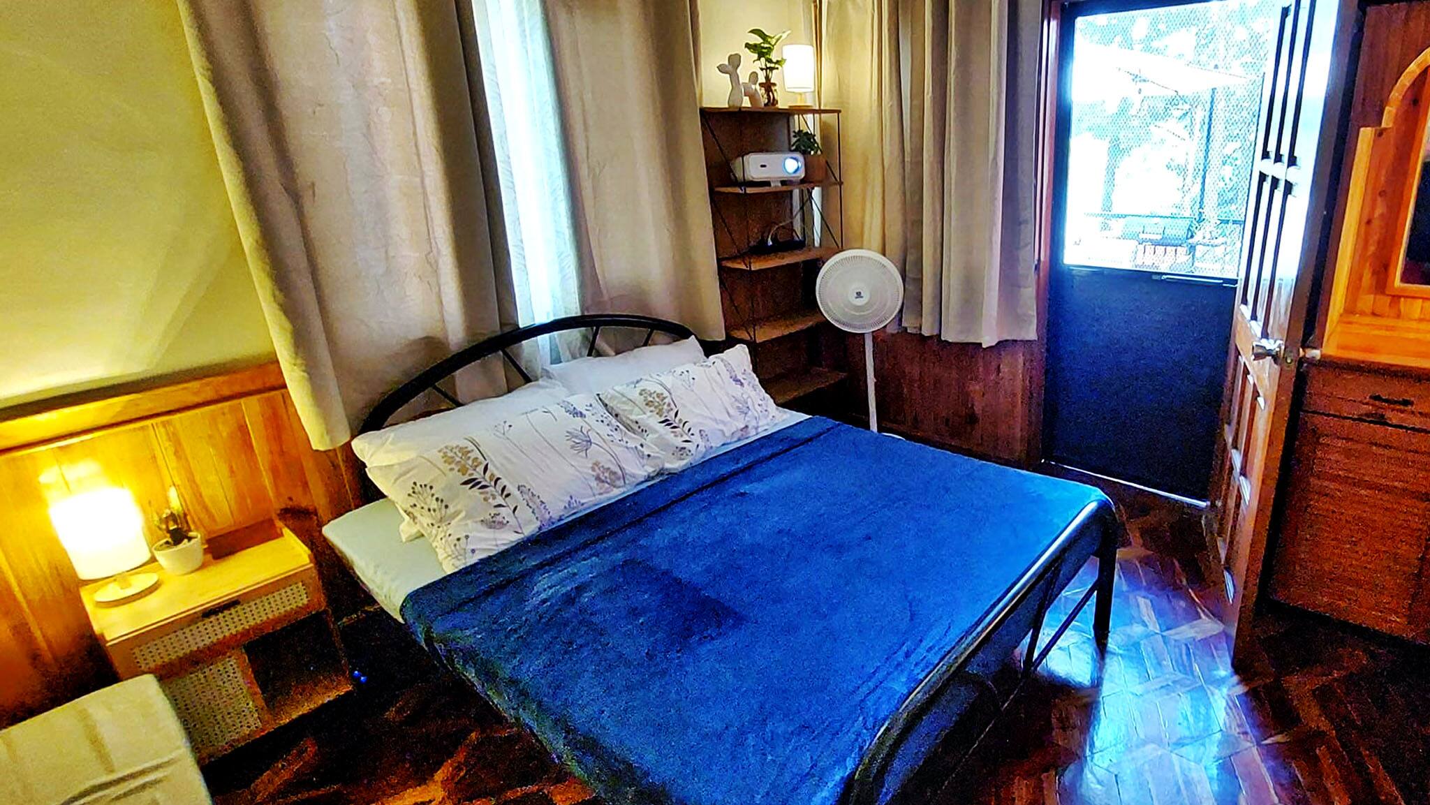 Couple Room 2c Transient Baguio Wifi Parking - Baguio