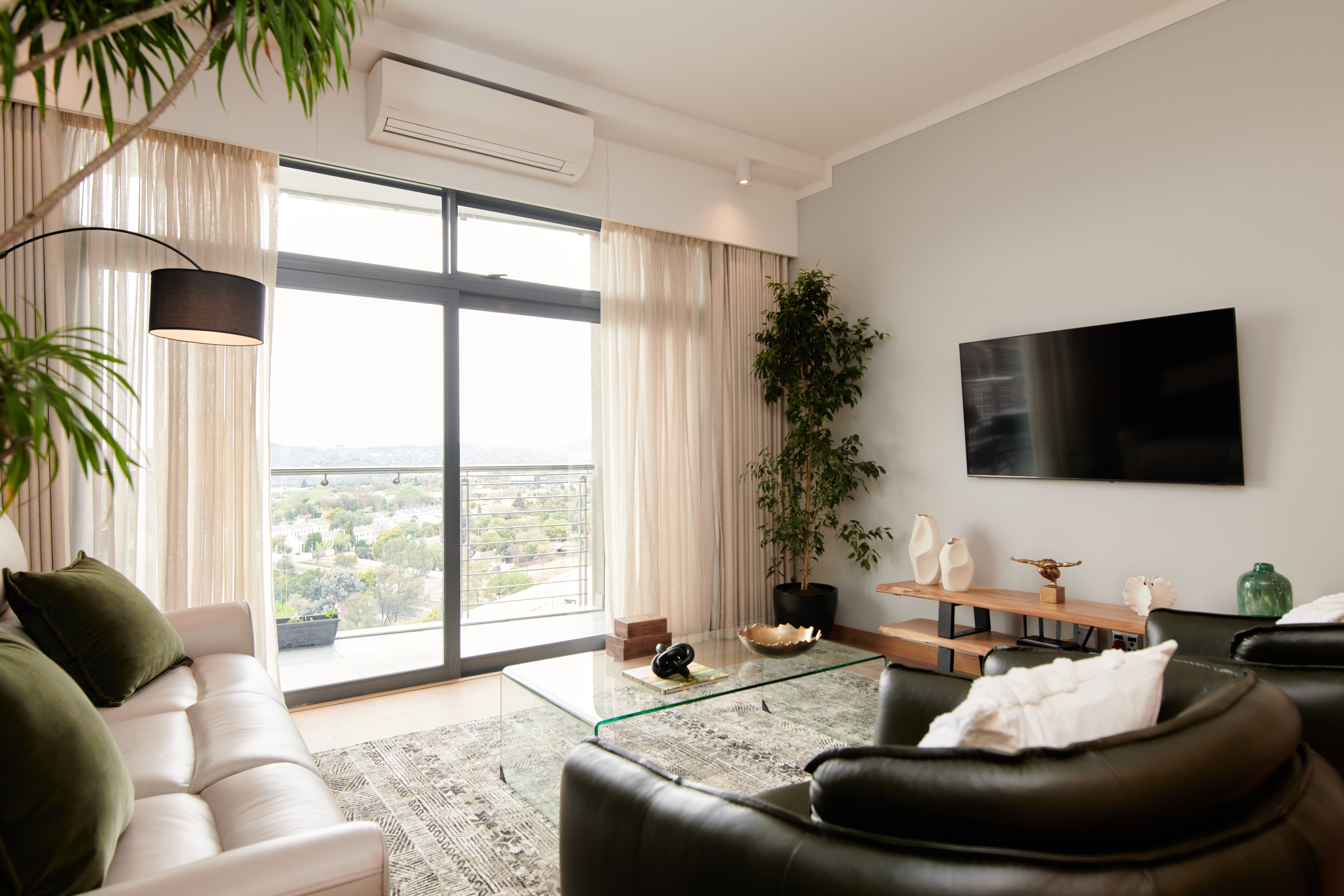 When Away - Luxury 2 Bedroom In Menlyn Maine 110m - Pretoria, South Africa
