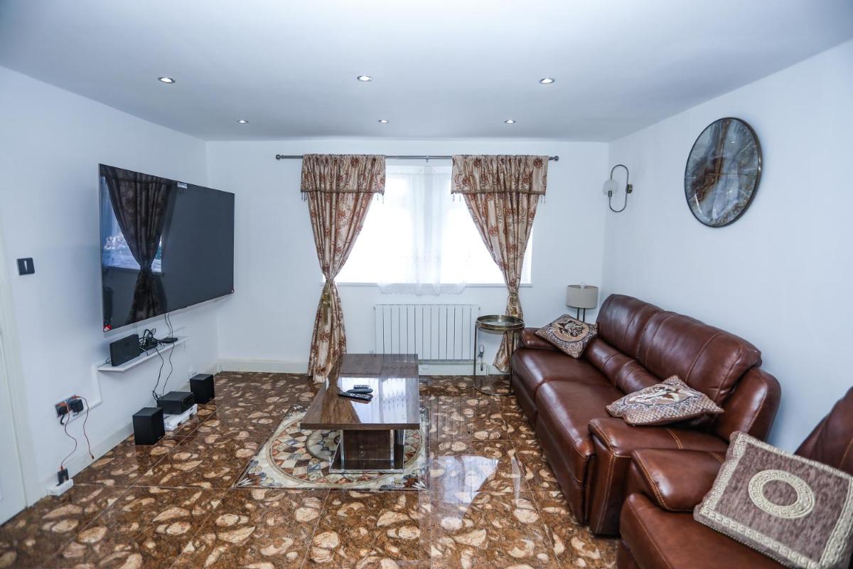 Luxury House In London - Essex