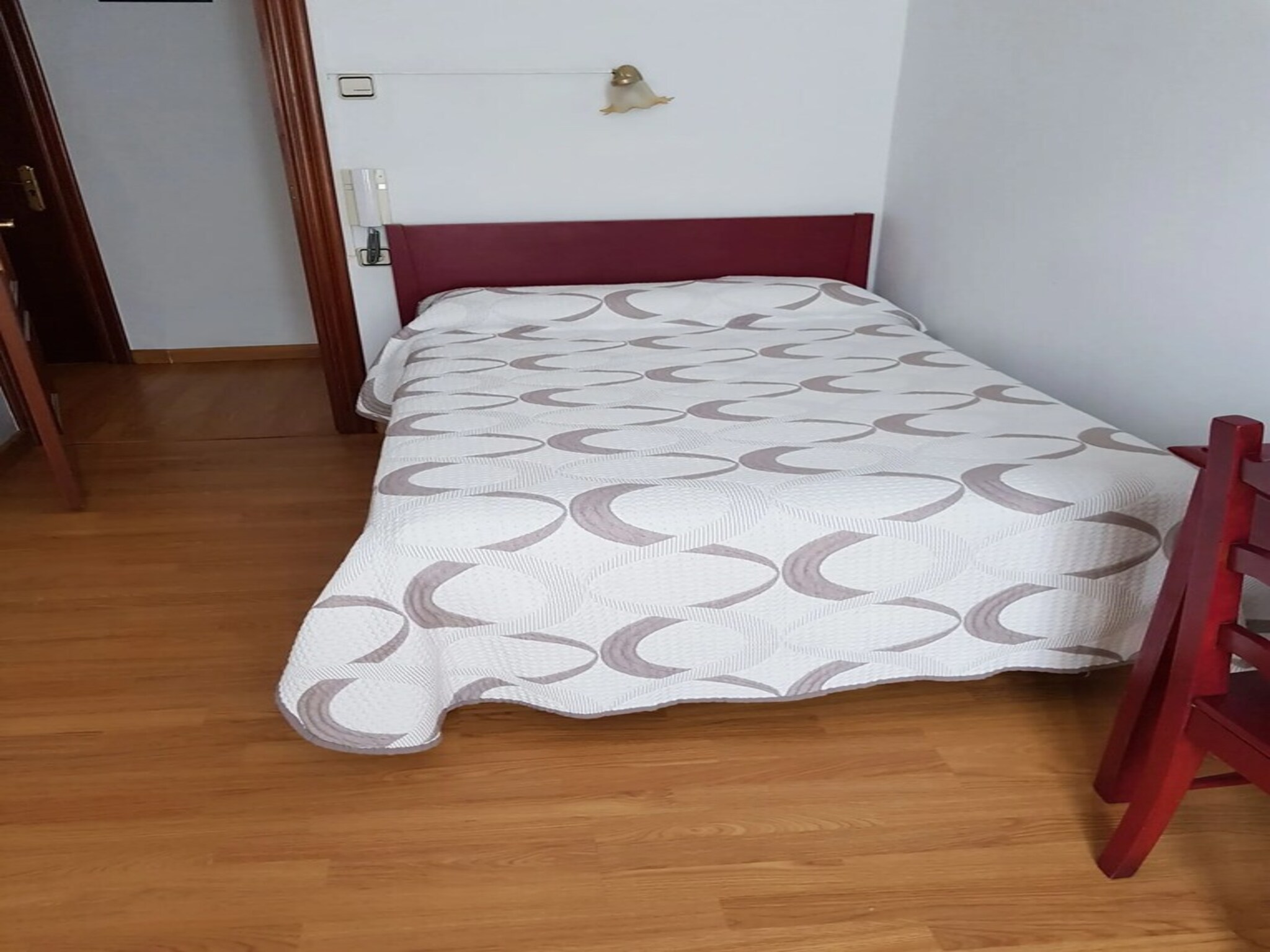 Cozy Single Room With Shared Bathroom - Asturias