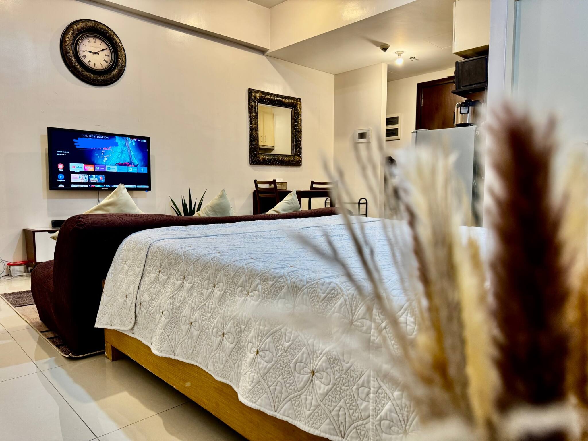 Newport Stay – Walk To Naia T3 - Makati