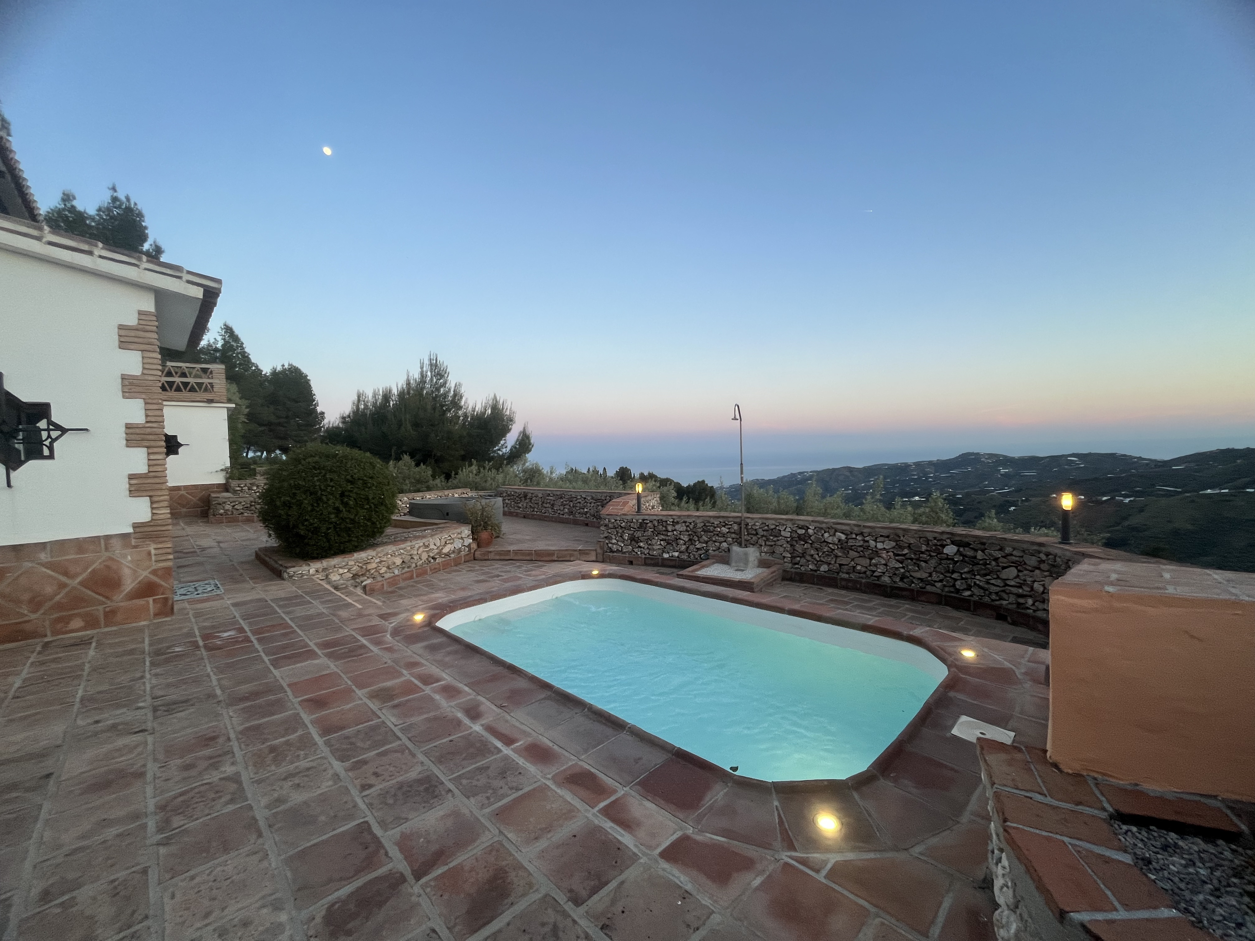 Escapade De Luxe Avec Piscine Privée Et Jacuzzi Au Cœur De La Nature Frigiliana - Frigiliana