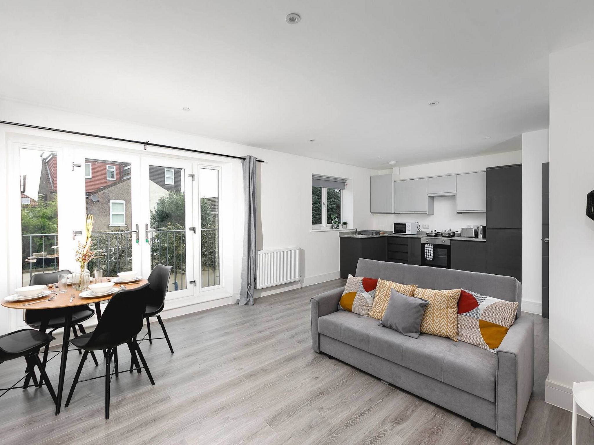 Skyvillion -Vineyard Court- Enfield 1bed With Balcony - Enfield, UK