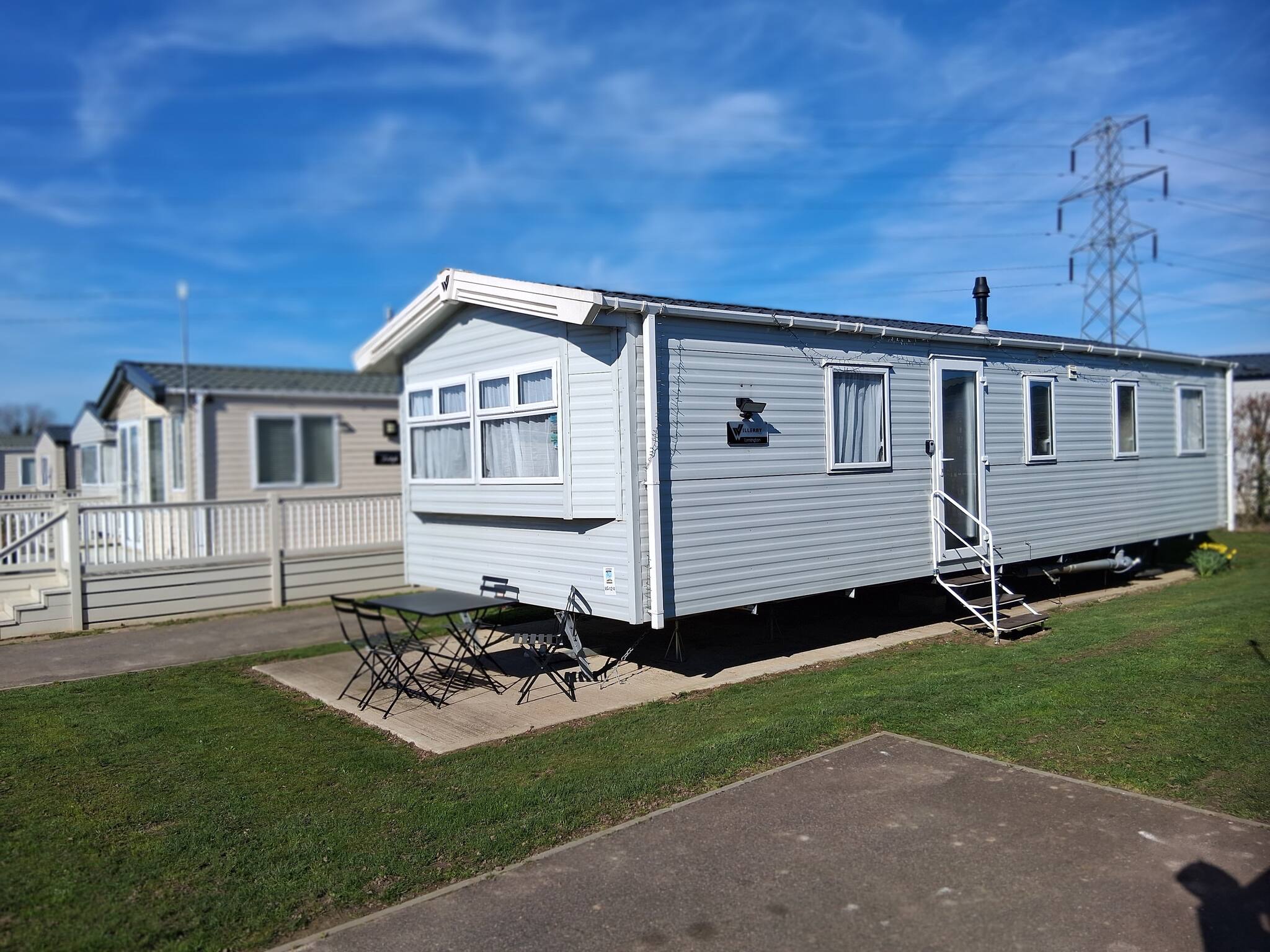 My Spacious Kentish 3-room Van -