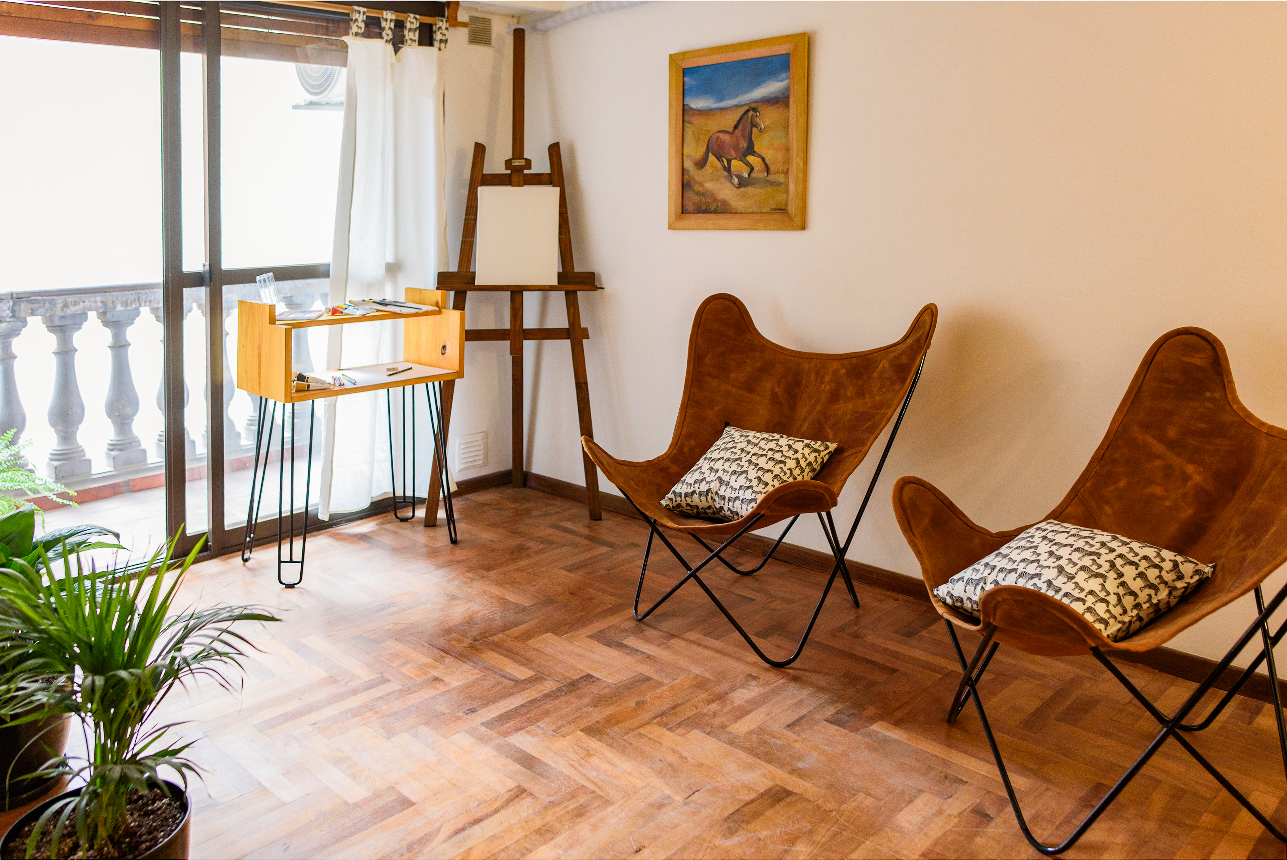 Acogedor Apartamento De Artista Local, Ubicación Central, Totalmente Equipado. - Córdoba, Argentina