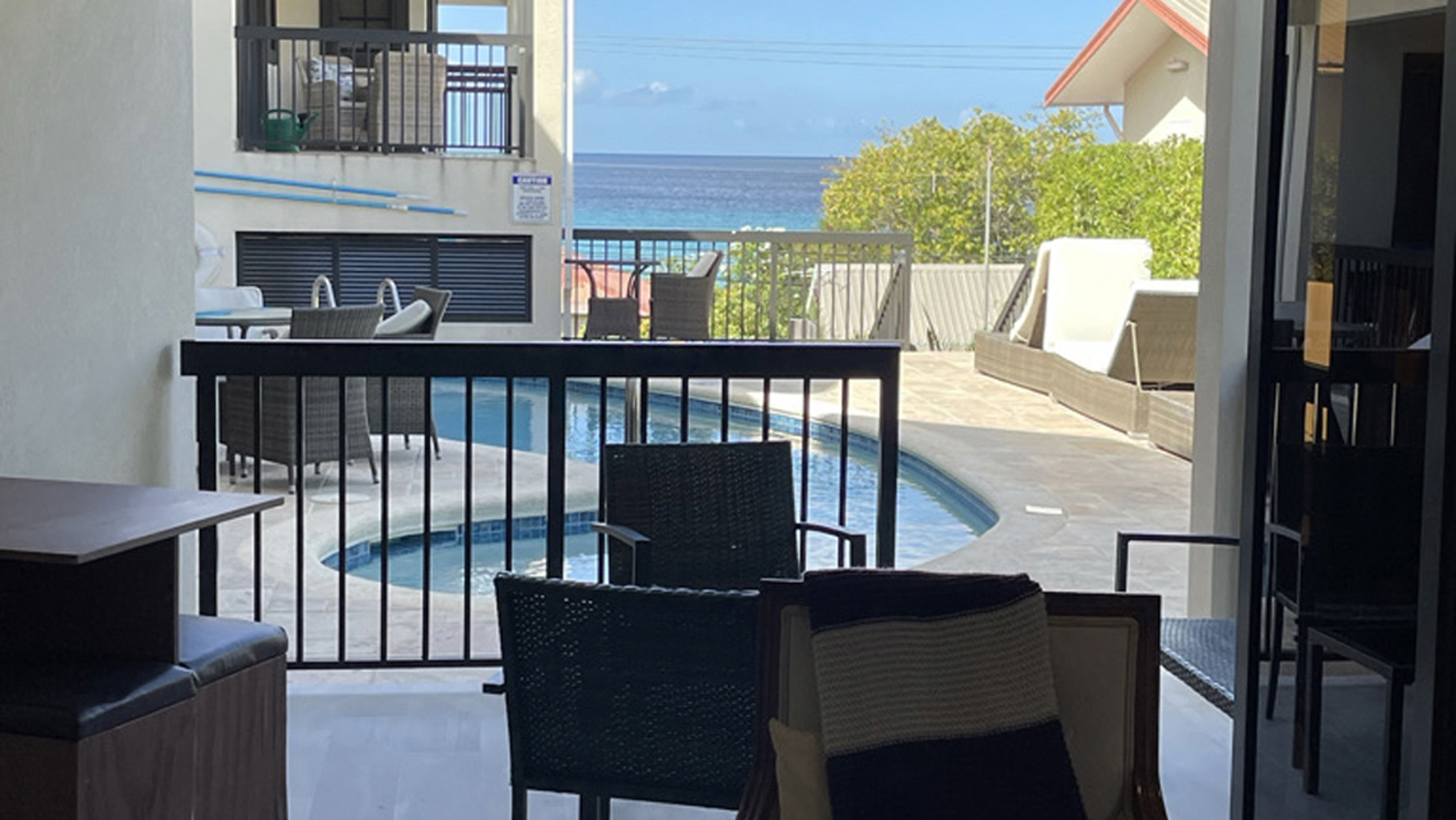 Ubicado En El Corazón De Fitts Village, Zinnia Promete Una Costa - Barbados