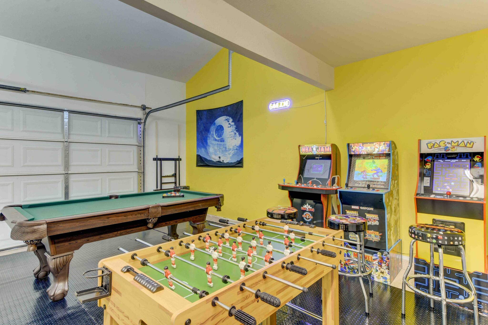 Arcade Game Room, 2 King Beds, Ev Chargers - Nevada