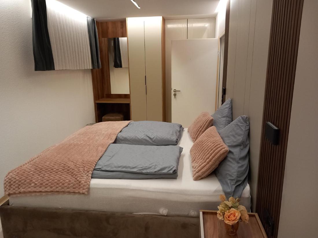 Hotel Hafez-deluxe Doppelzimmer Mit Balkon 301 - Bad Salzuflen
