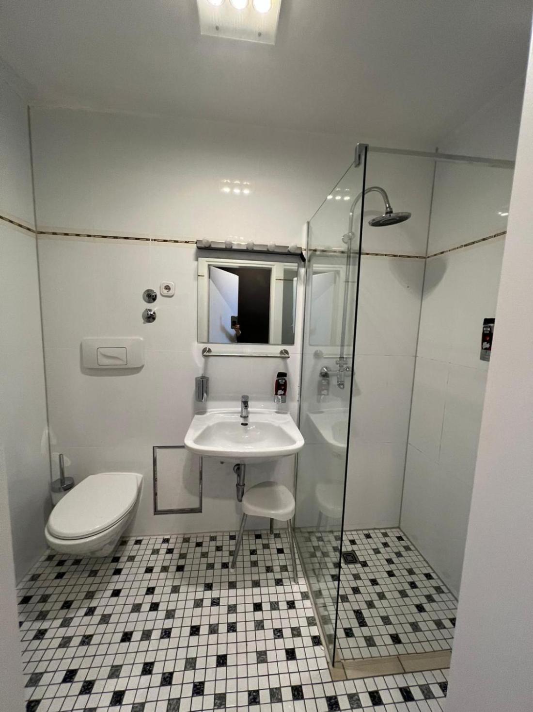 Deluxe Einzelzimmer Mit Balkon 105 - Bad Salzuflen