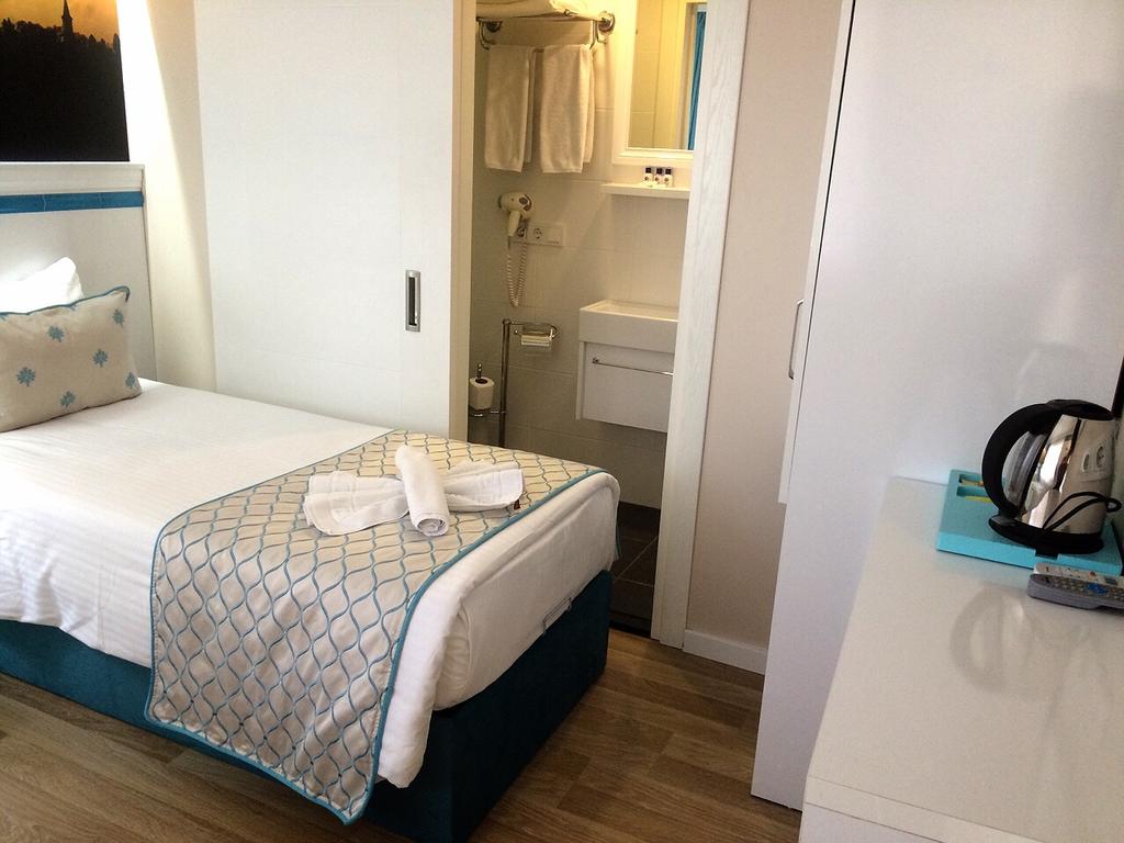 A Warmly Welcome Home To Star Holiday Hotel 6 - Sancaktepe