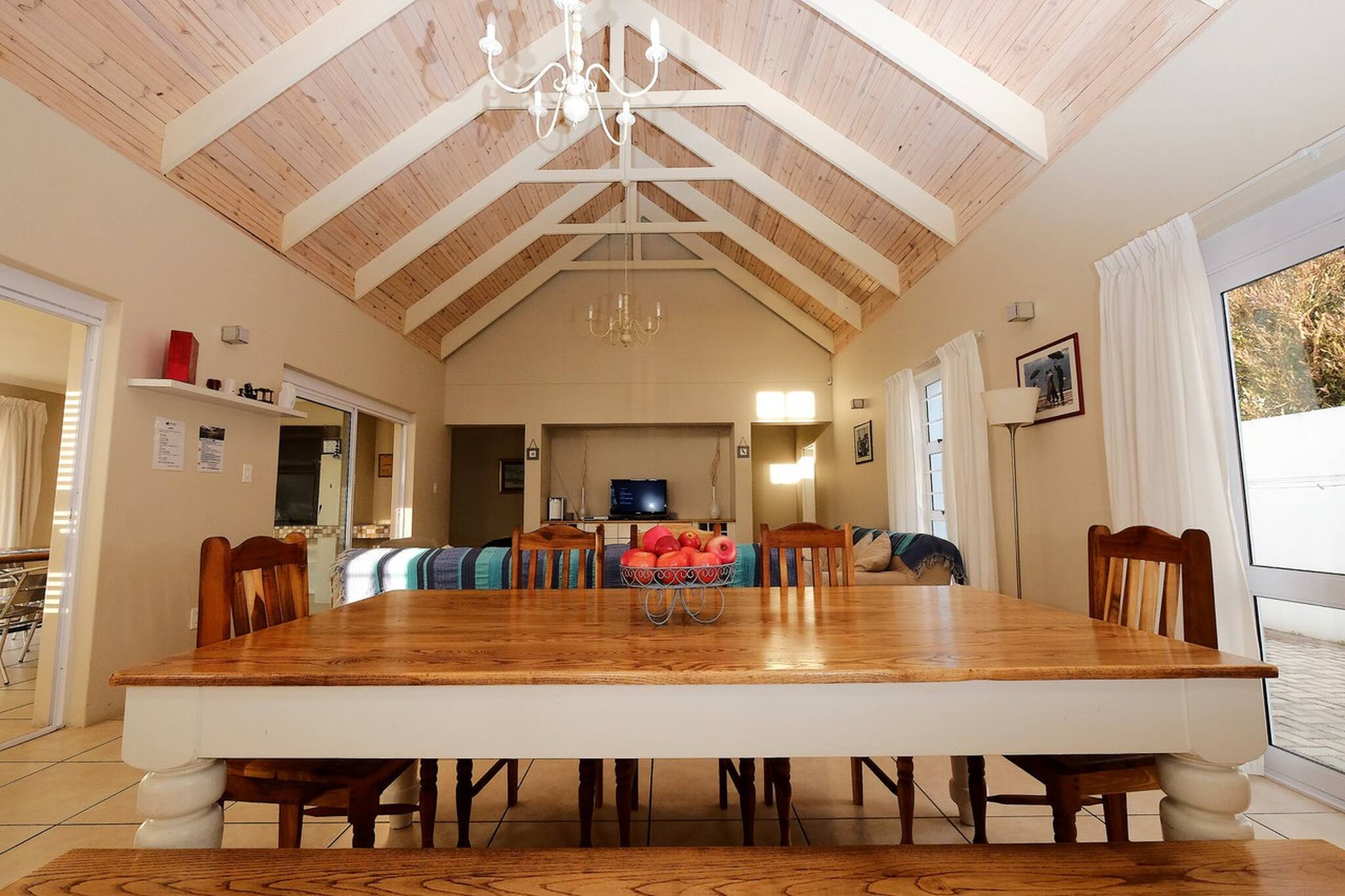 The Pelican - Stunning 3-bedroom Holiday Home In Langebaan - Langebaan