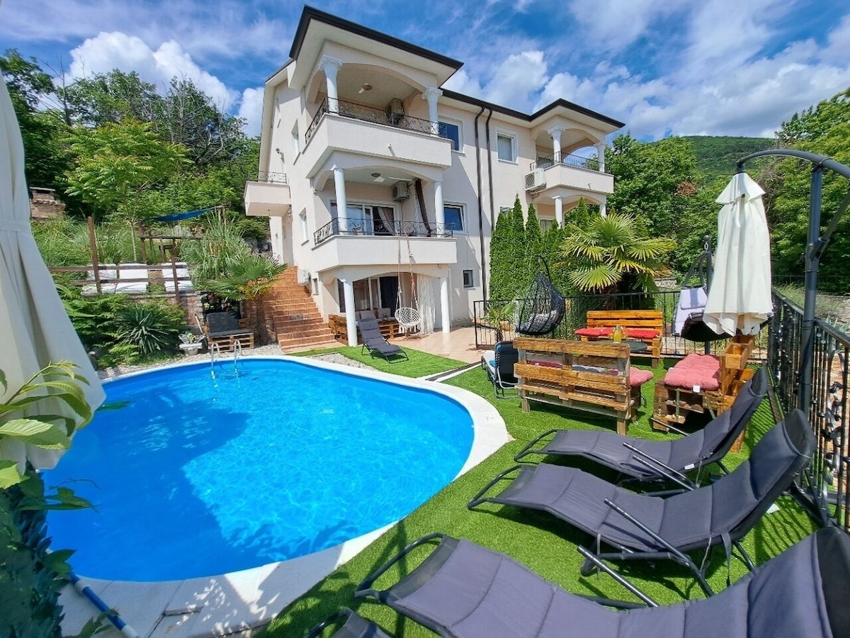 Beautiful Luxury Apartment In Villa Emily With Amazing Sea View - Lovran