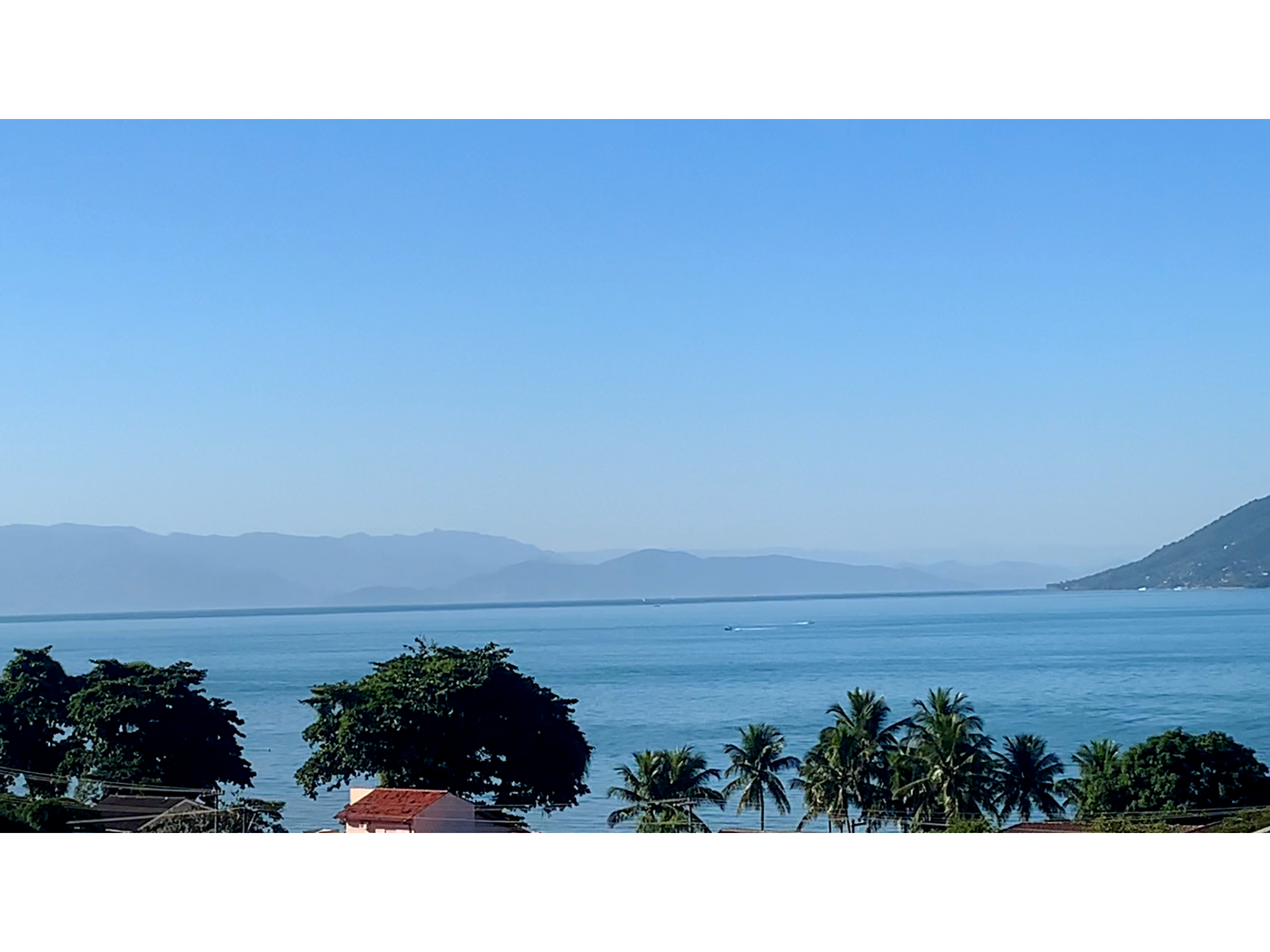 Maison De Plage Saisonnière Avec Vue Sur La Mer Au Brésil - Ilhabela