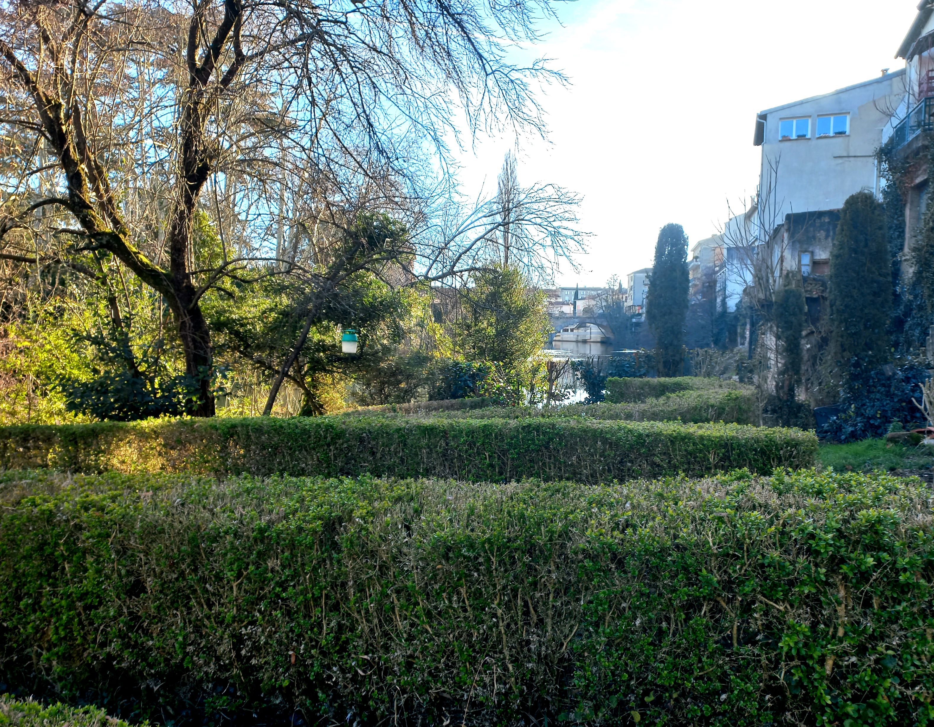 La Granja De Las Mil Hojas - Castres