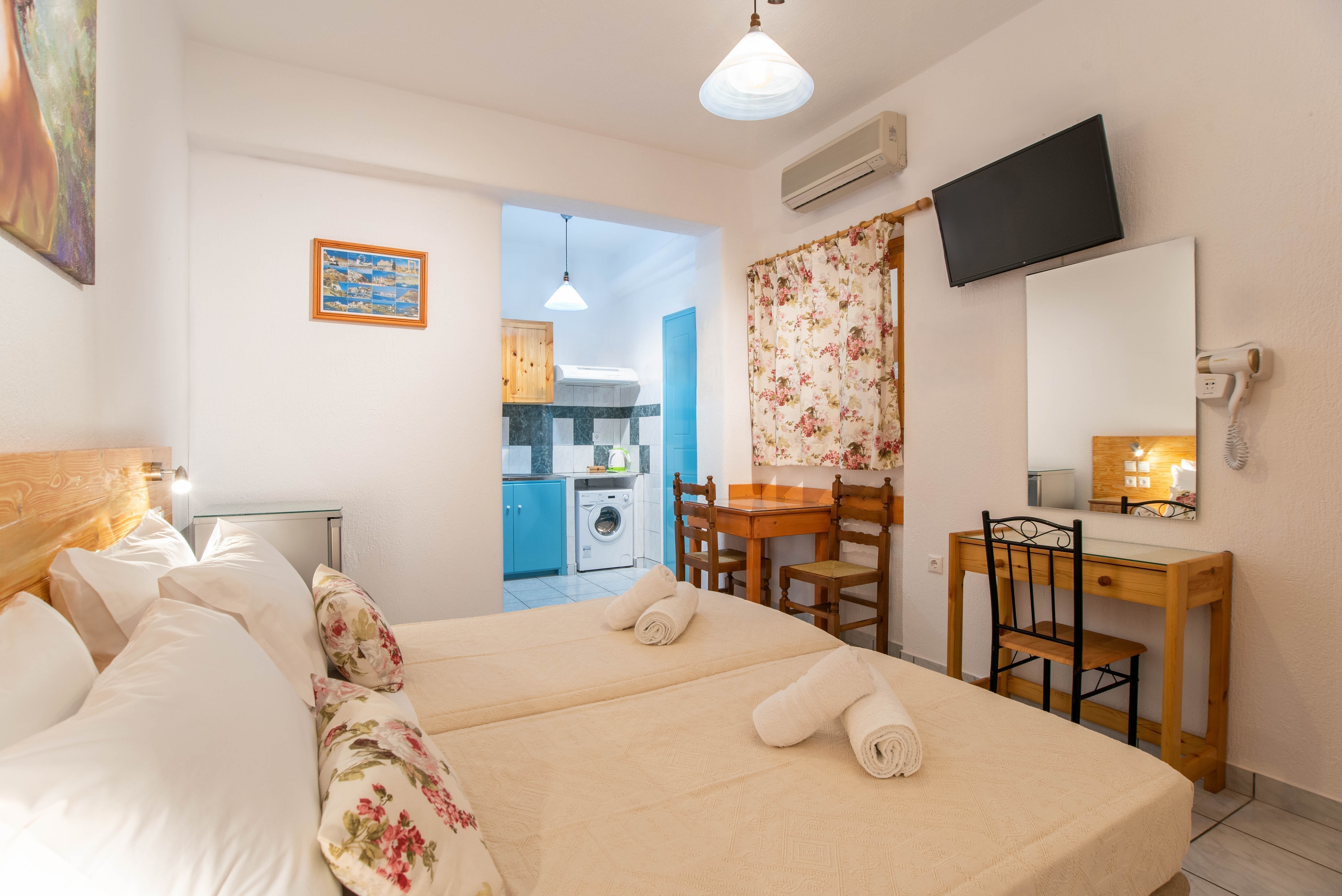 Comfort Double Or Twin Room Or Semi-basement - パロス島