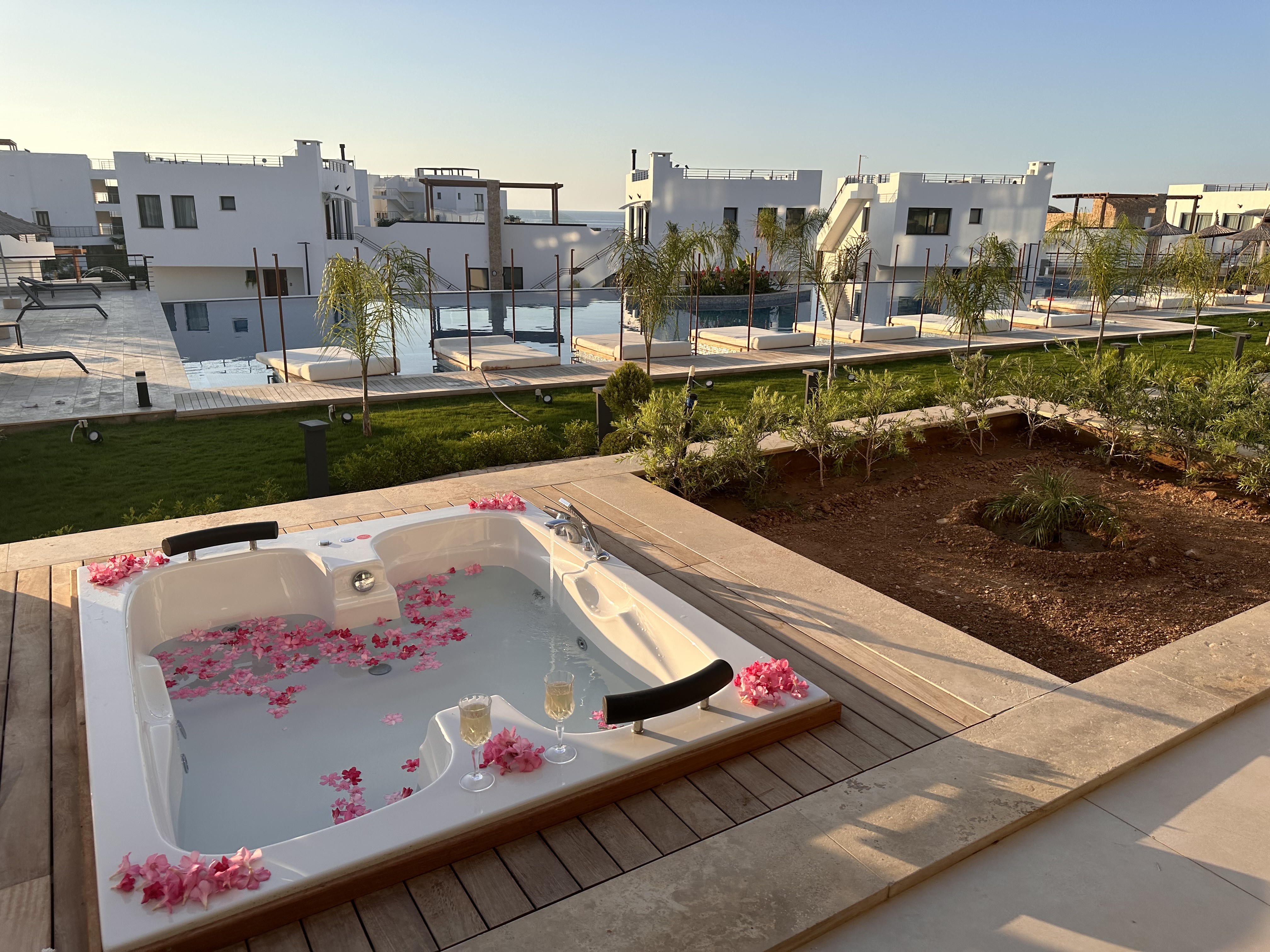 Luxurious Apartment With Private Jacuzzi - Girne