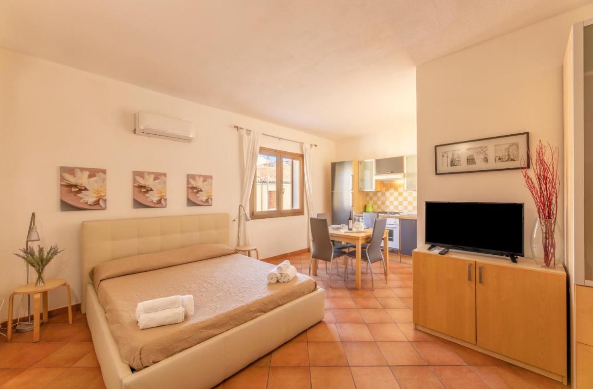 Relaxing Cristal Blu Studio Sleeps 4 Num1494 - Santa Teresa Gallura