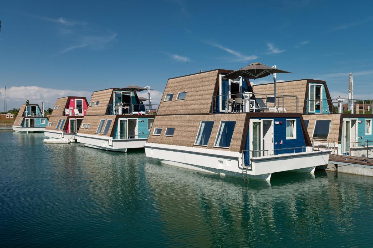 Tranquilla Marina Azzurra Resort Casa Galleggiante 2br 6 Posti Letto - Friuli-Venezia Giulia