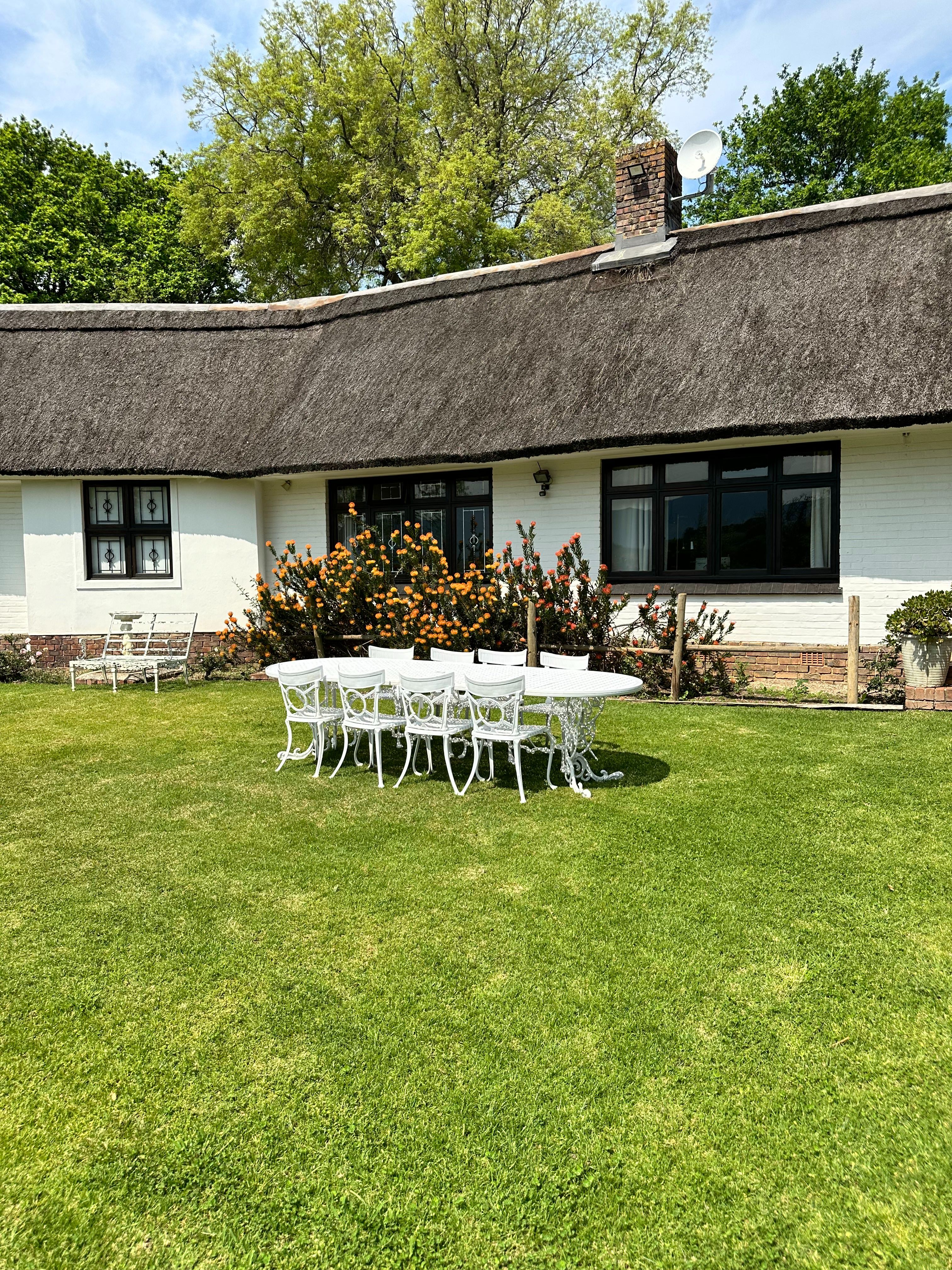 Warm & Welcoming Cottage - Your Perfect Getaway - Western Cape
